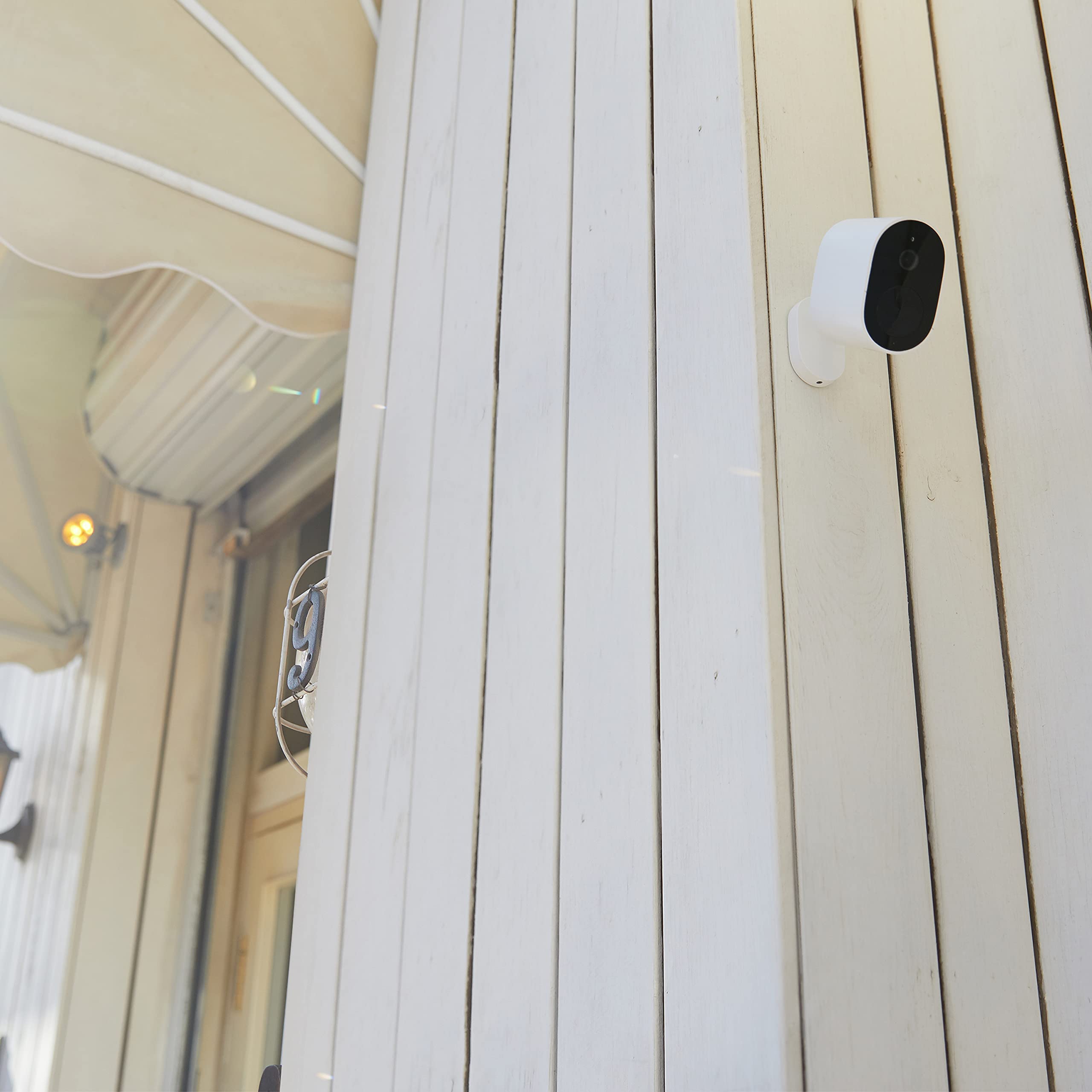 Xiaomi Mi Wireless Outdoor Security Camera 1080p, IP65 Dust and Water Resistant, 2-Way Audio, 130° Wide Angle, 90-Day Long Battery Life, 7m PIR Human Detection, White