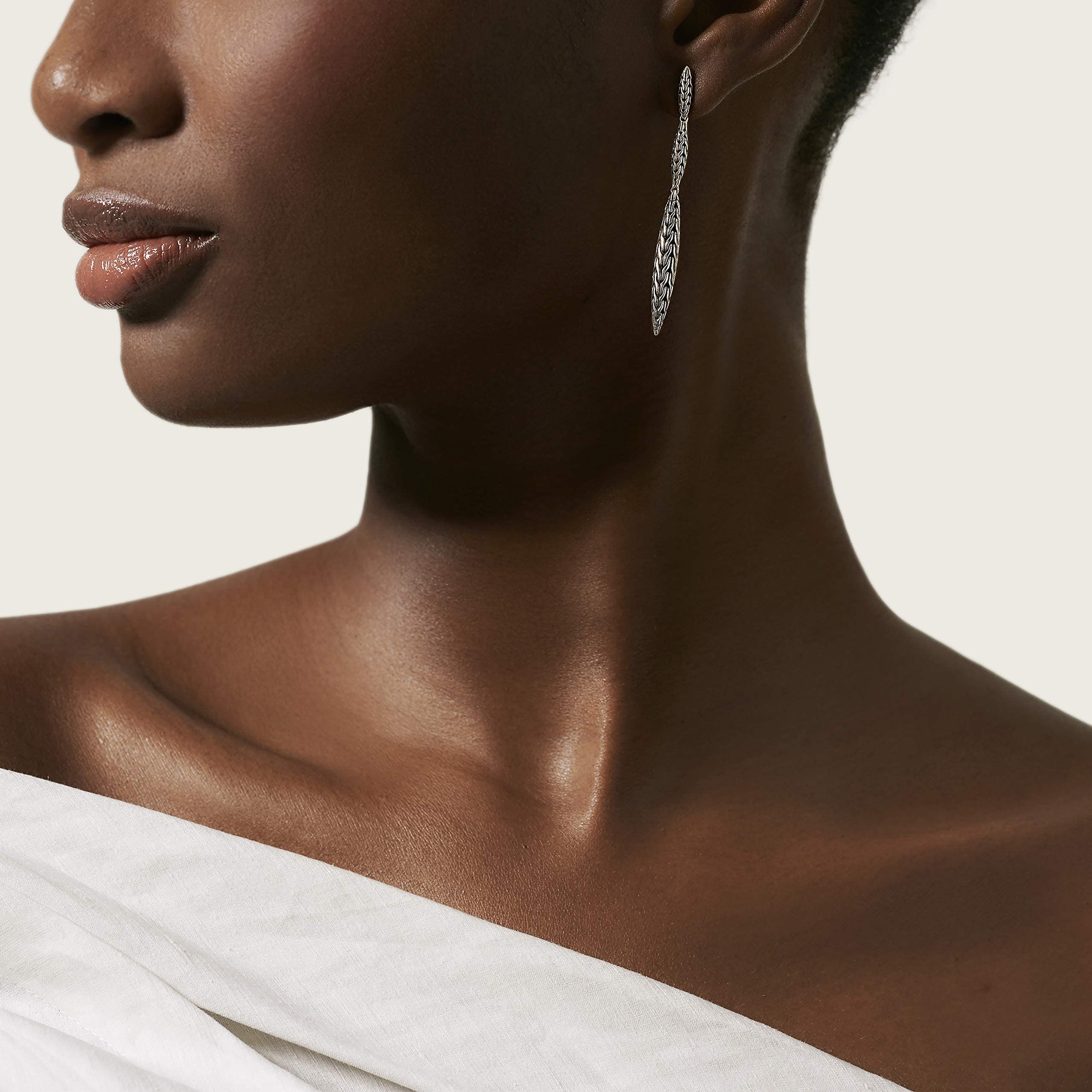 Women's Classic Chain Silver Spear Small Drop Earrings