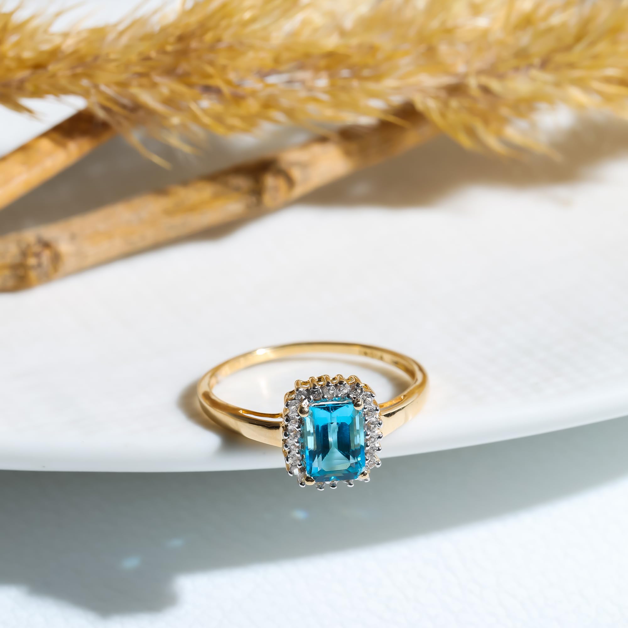YoTreasure 1.22 ct. t.w. Swiss Blue Topaz 10kt Yellow Gold Engagement Ring