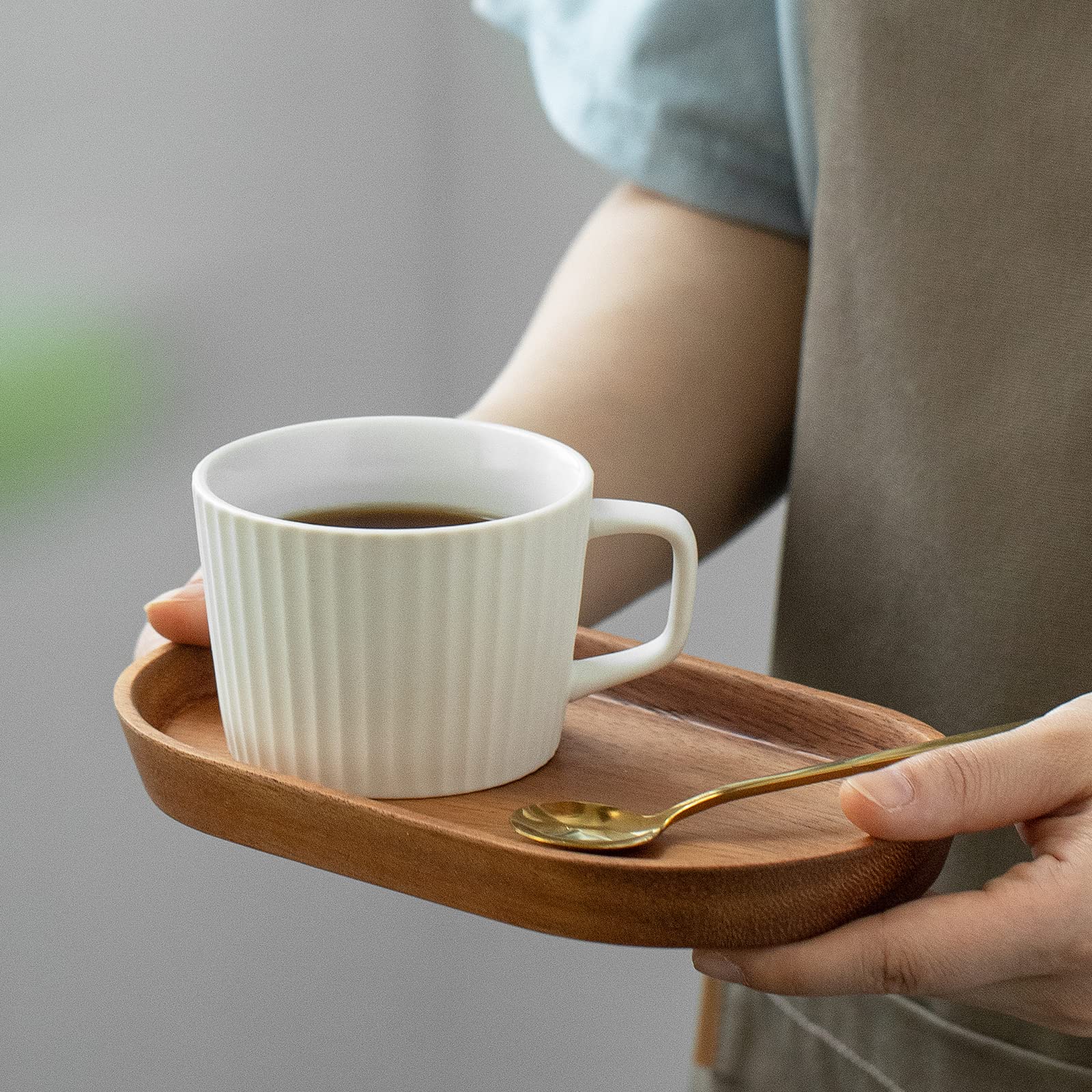 Vandroop Mini Serving Trays for Parties, Small Tray for Tea&Coffee, Oval Wooden Plates for Serving Food, Decorative Tray for Appetizer&Vegetables, Tray for Bathroom 7.8"×4.6" (Acacia, Set of 2)