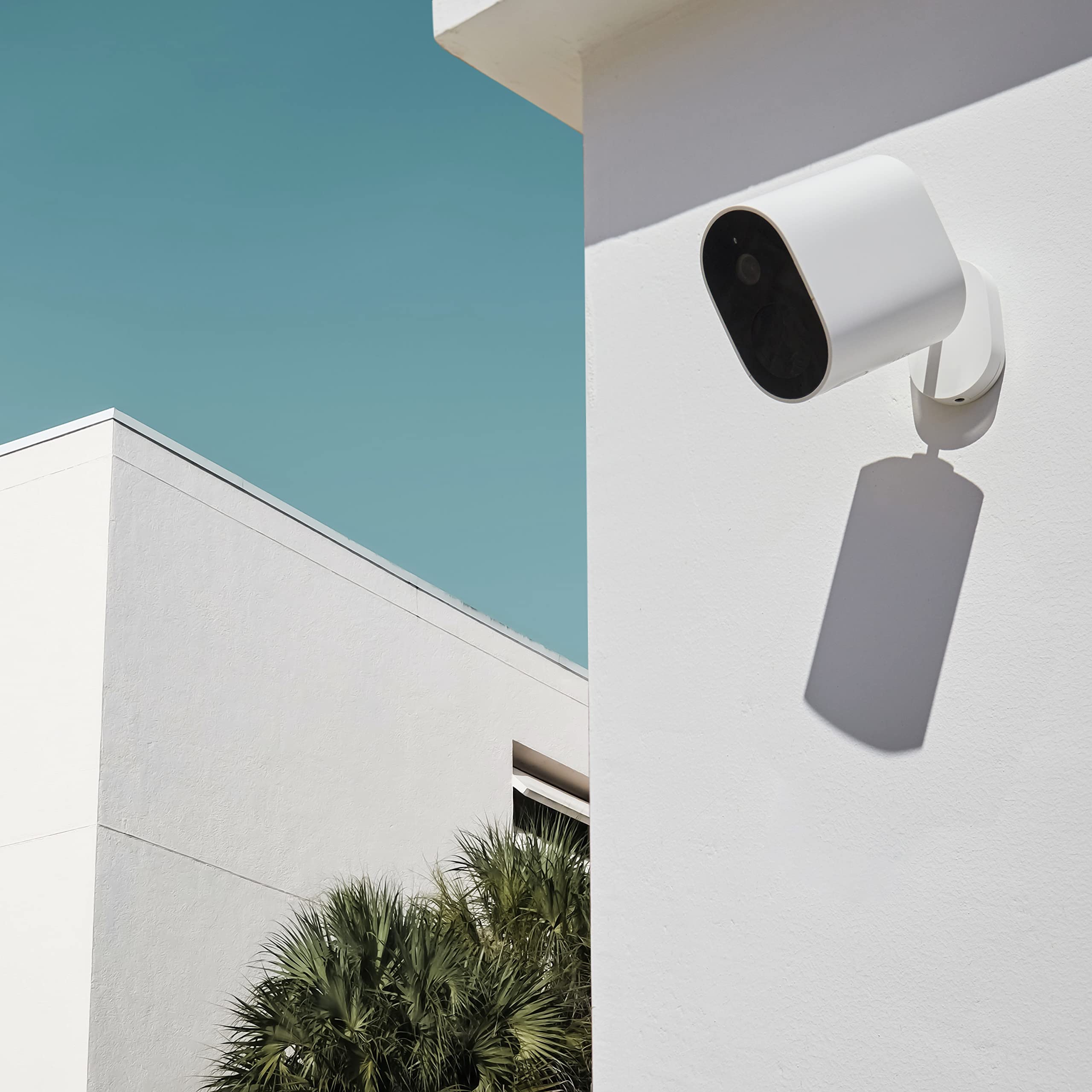 Xiaomi Mi Wireless Outdoor Security Camera 1080p, IP65 Dust and Water Resistant, 2-Way Audio, 130° Wide Angle, 90-Day Long Battery Life, 7m PIR Human Detection, White