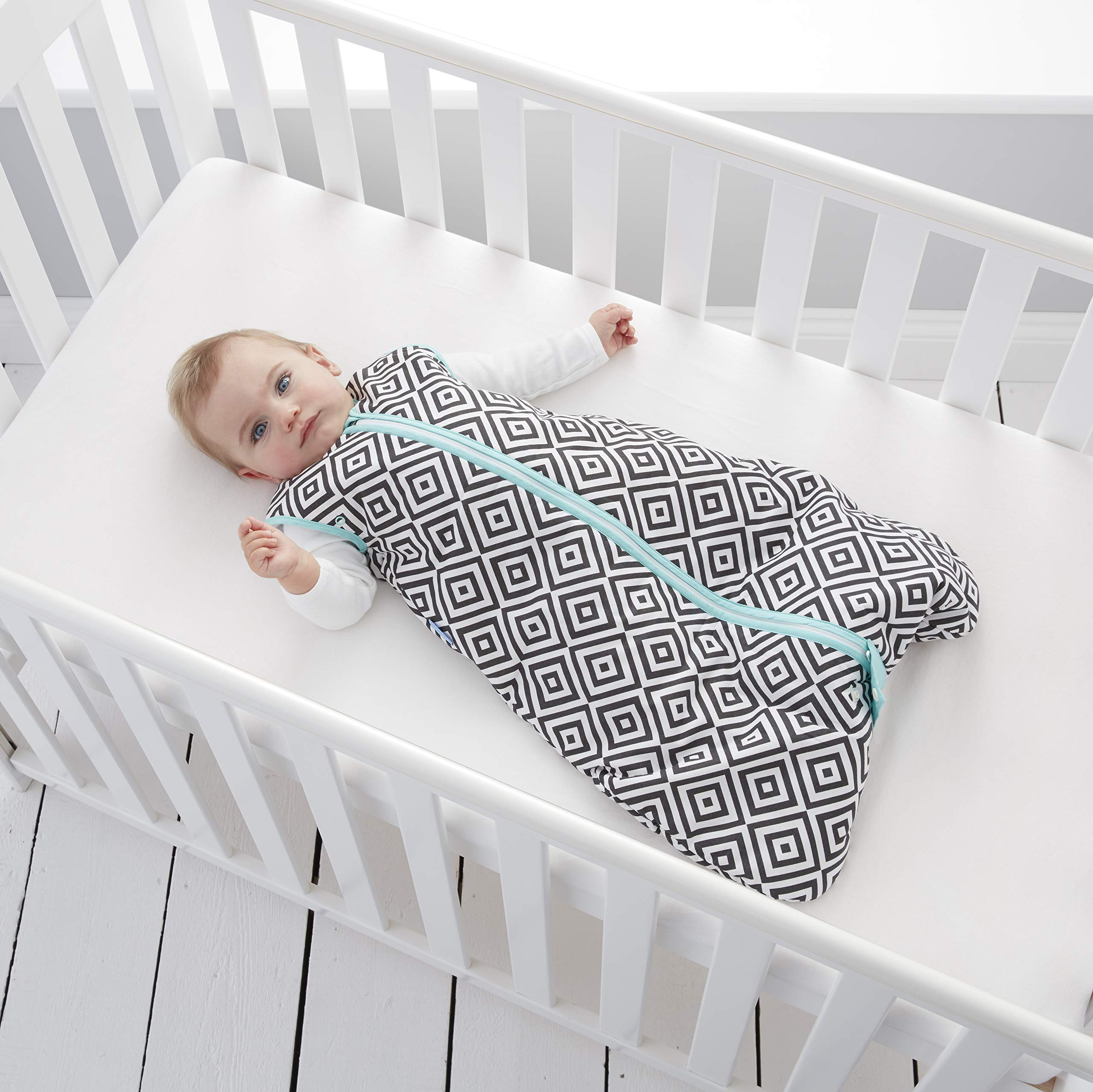 Tommee Tippee Travel Grobag Baby Cotton Sleeping Bag, Stroller Wrap, Sleeping Sack - 1.0 Tog for 69-74 Degree F - Jet Diamonds - Medium Size, 6-18 months, Black/White