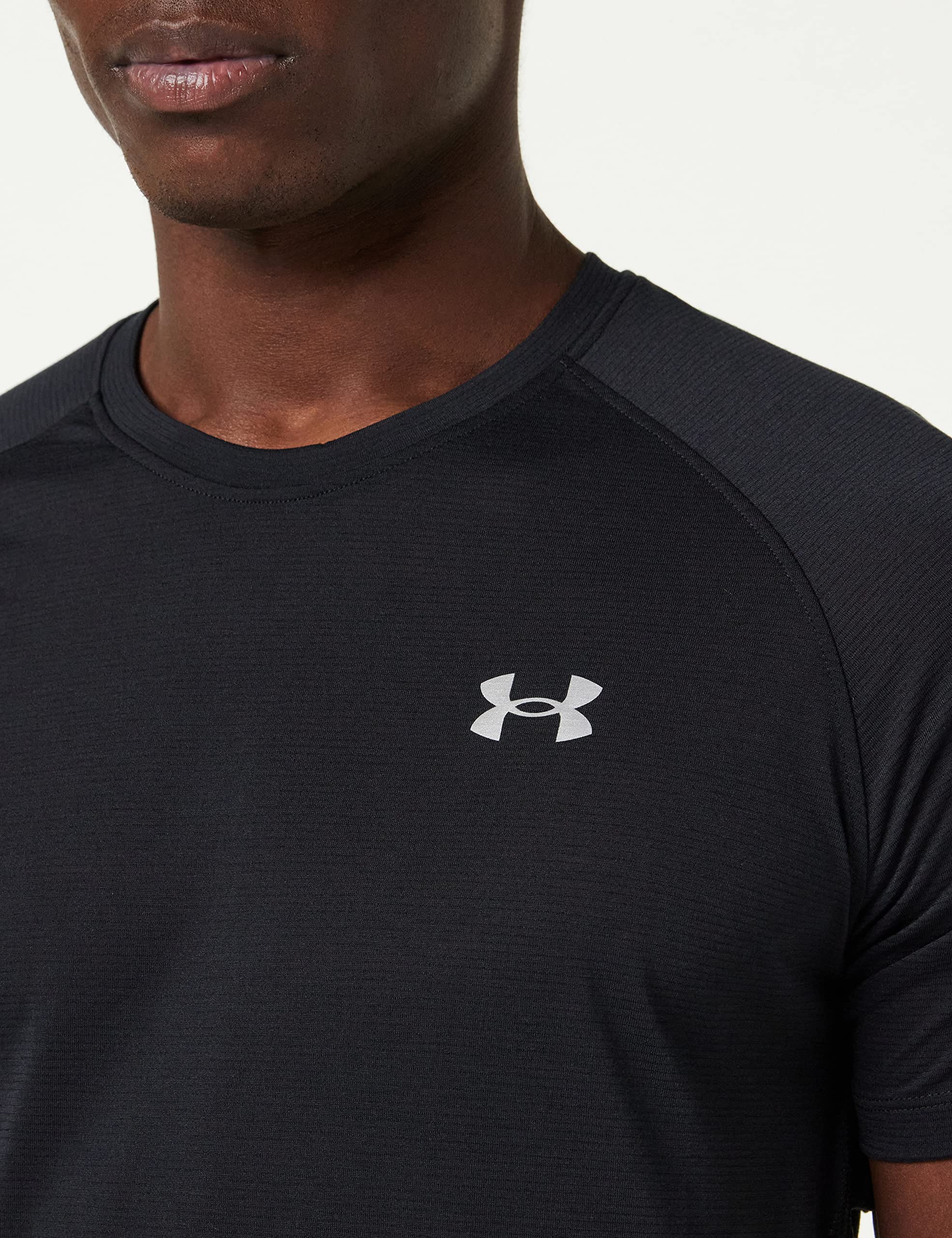 Under Armour Men's Streaker Short-Sleeve T-Shirt , Black (001)/Reflective , Large