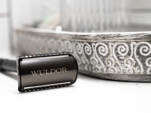 Wuldor Double Edge Wet Shave Safety Razor with 5 free blades