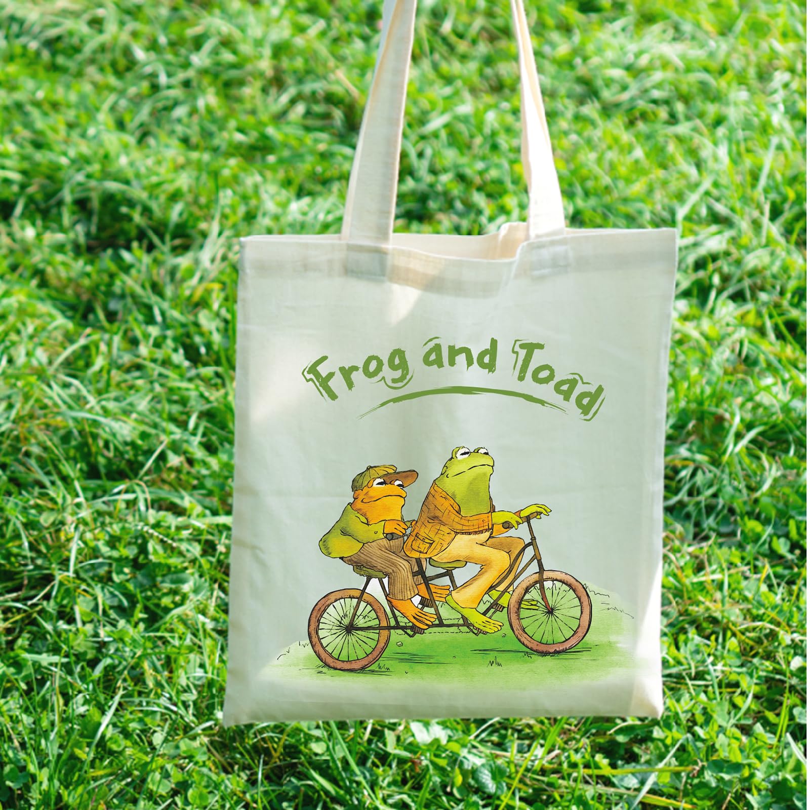 THEYGE Funny Frog Tote Bag Cute Frog and Toad Canvas Bag for Women Gift Cotton Canvas Tote Bag with Pocket Reusable Grocery Bag Beach Shopping Shoulder Bag