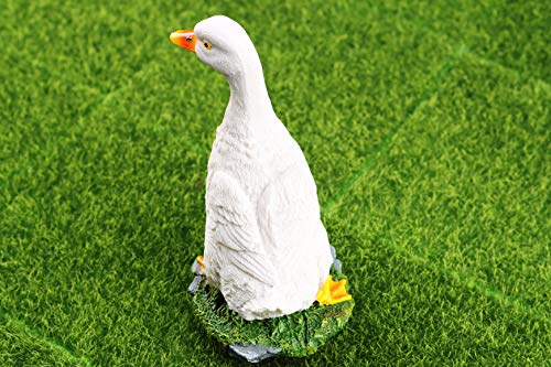 Rich Boxer Simulation Duck Figurine Resin Duck Decor Artificial Duck Model Duck Statue for Garden Pond Decoration Art Crafts Statues(White)