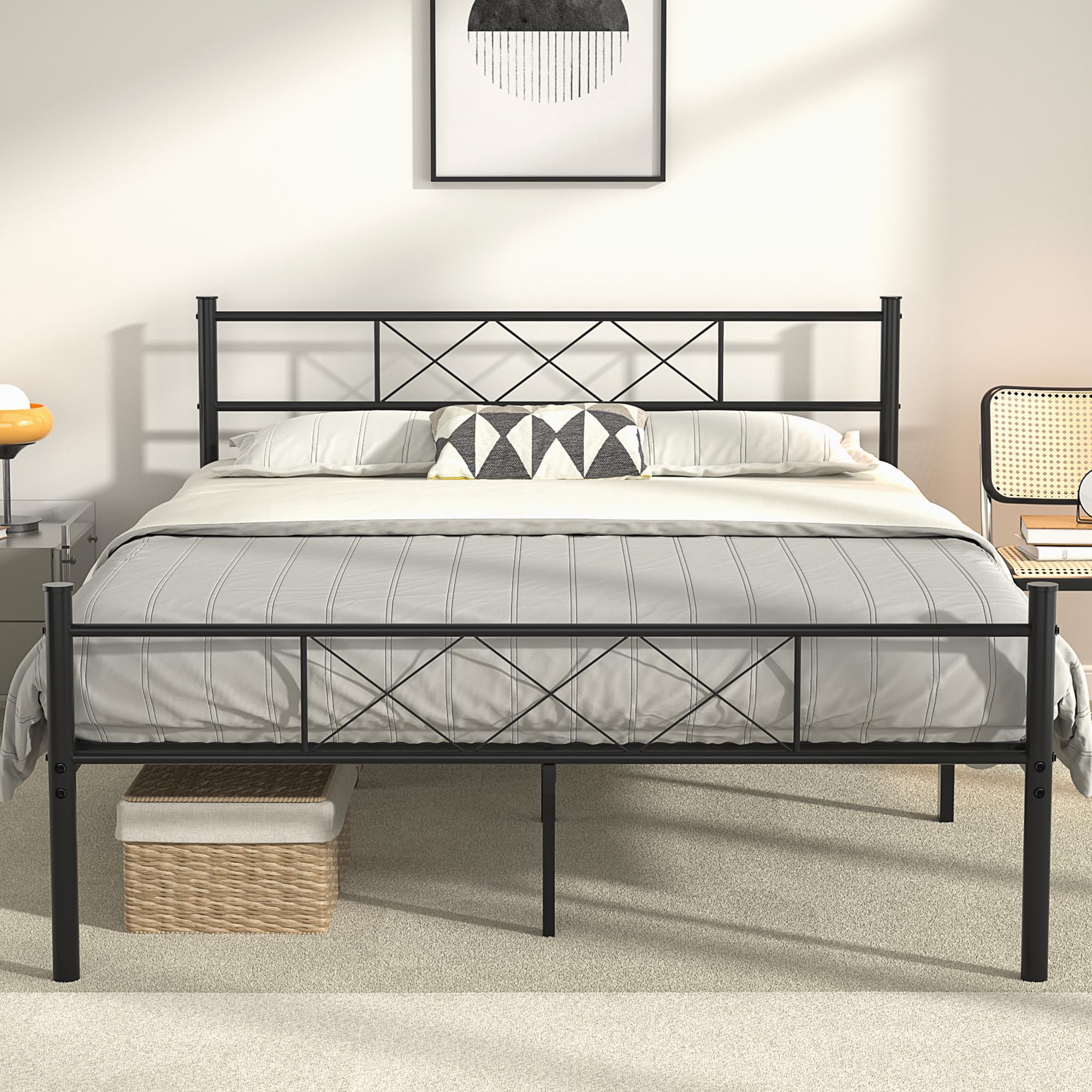 VECELO Queen Size Bed Frame with Headboard, Heavy-Duty Platform/Mattress Foundation with Metal Slats Support, No Box Spring Needed/Easy Assembly, Matte Black