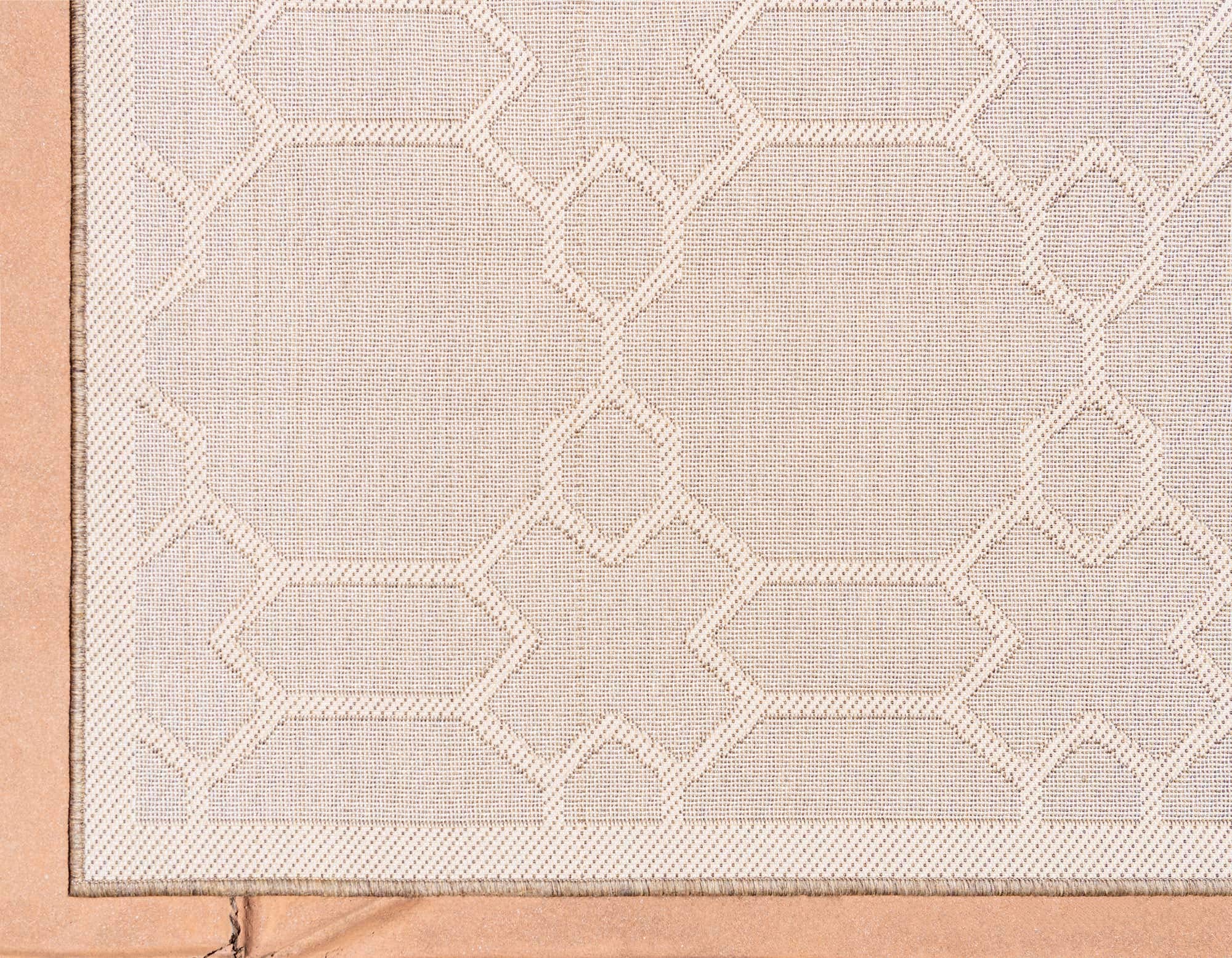 Unique Loom Outdoor Trellis Collection Area Rug - Geometric (6' 1" x 9' Rectangle, Beige/ Brown)