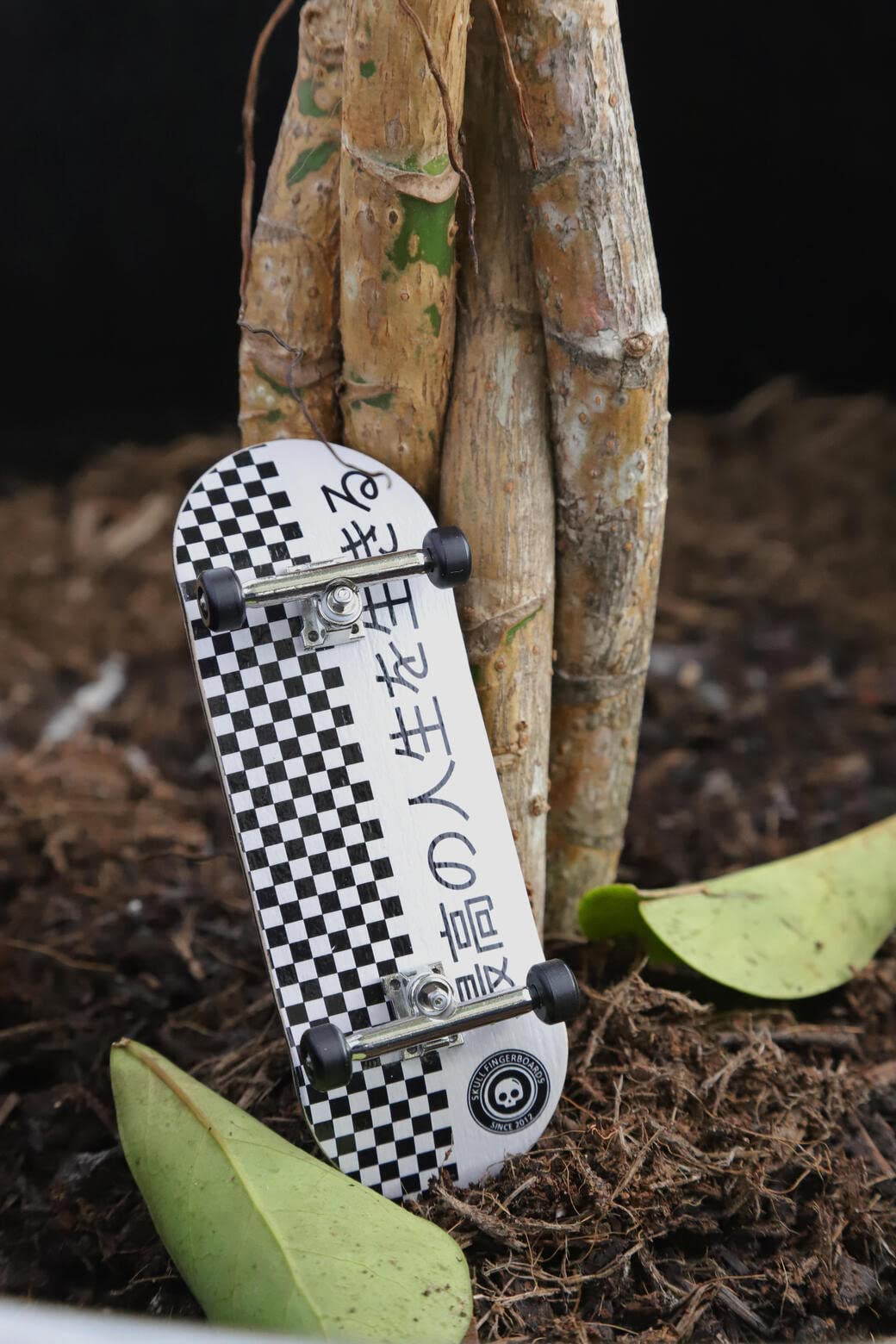 Skull FingerboardsĀ® Japan White Edition 34mm Pro Part Upgraded Complete Professional Wooden Fingerboard Mini Skateboard 5 PLY Premium Grade Veneer with Polyurethane ABEC Bearing Wheels
