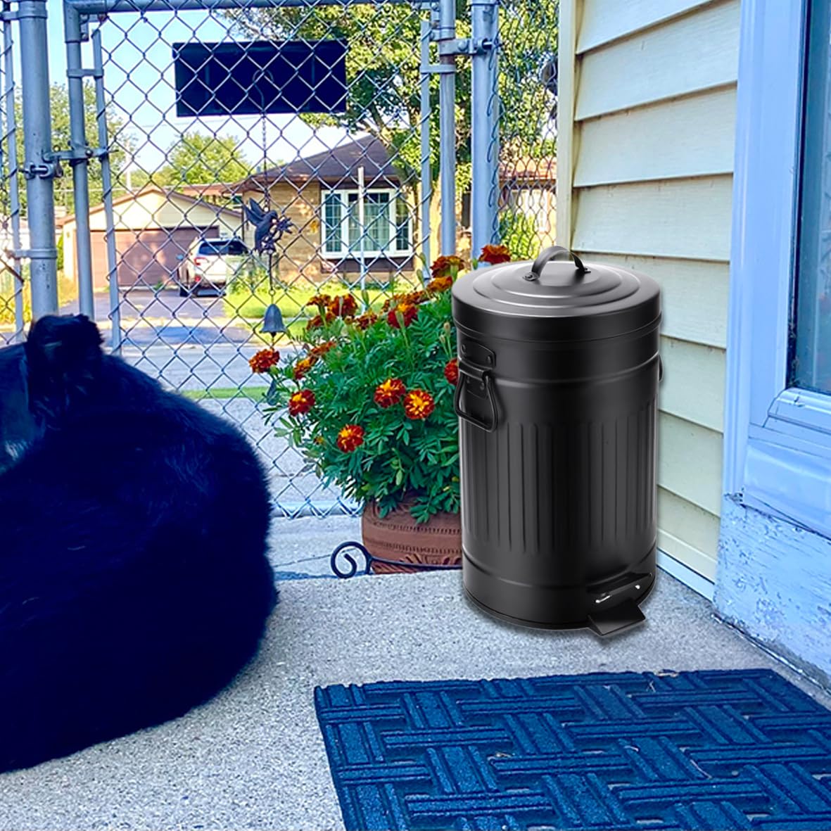 Umtiti Dog Poop Trash Can with Lid for Outdoors,12-Liter Trash Can with 180PCS Black Plastic Bags, Pet Waste Container,Black-Y+180BK