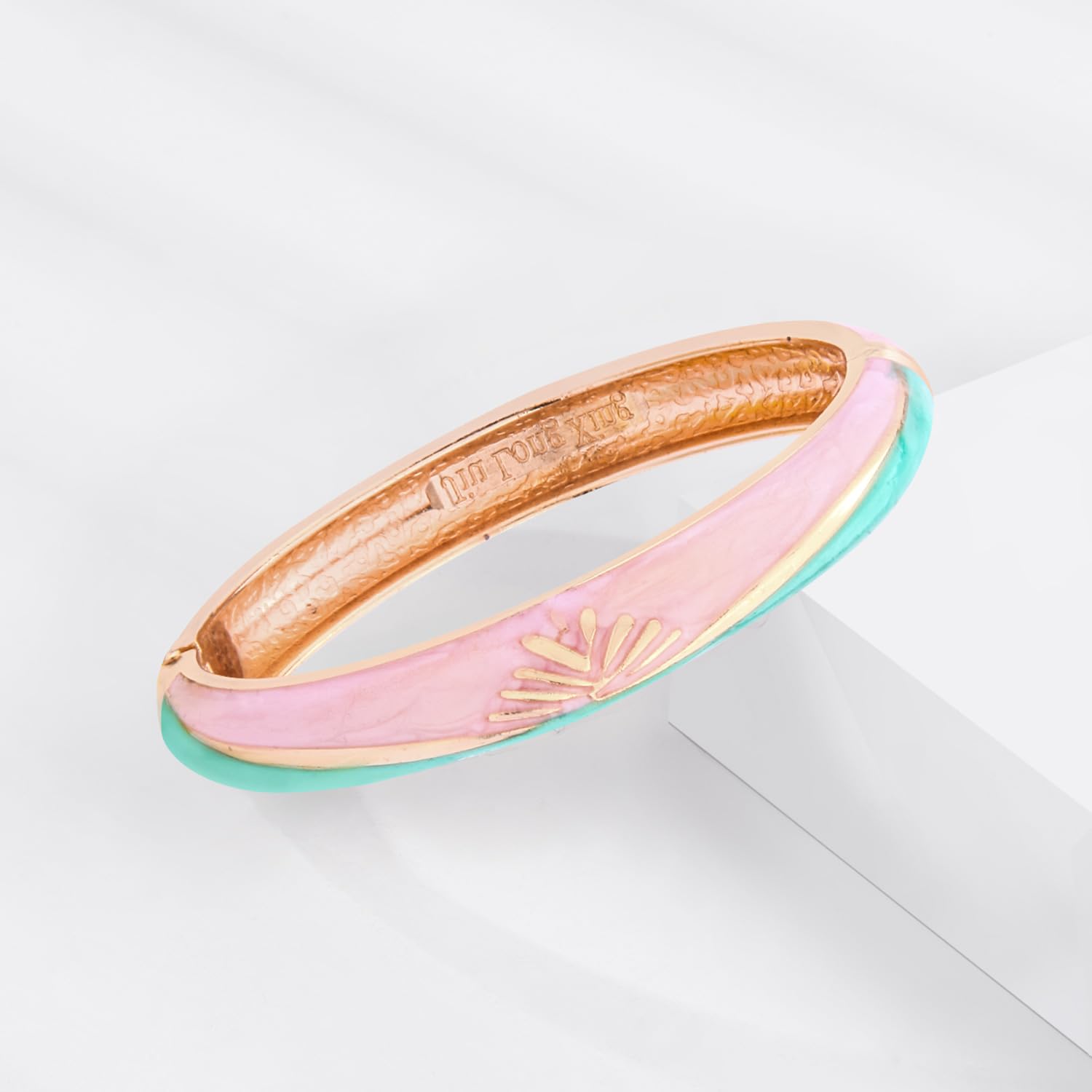 UJOY Cloisonne Bracelet Colorful Cloisonne Design Gold Plated Hinge Enamel Bangle Jewelry for Women 55A79 green-pink