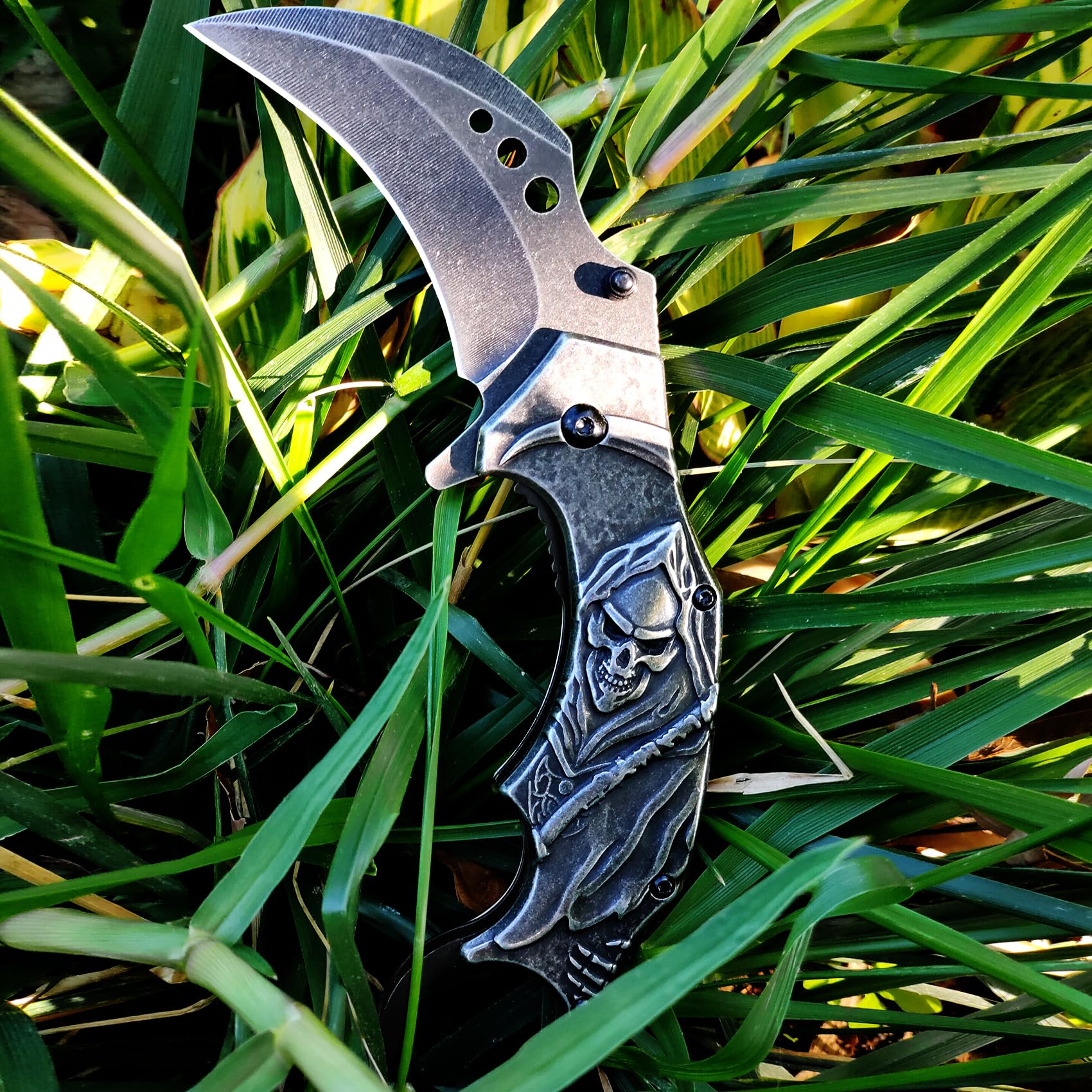 Vividstill Pocket Knife for Men, Folding Knife With Clip & 3D Relief, Embossed Edc Knife For Men Outdoor Survival Camping Hiking hunting (Black)