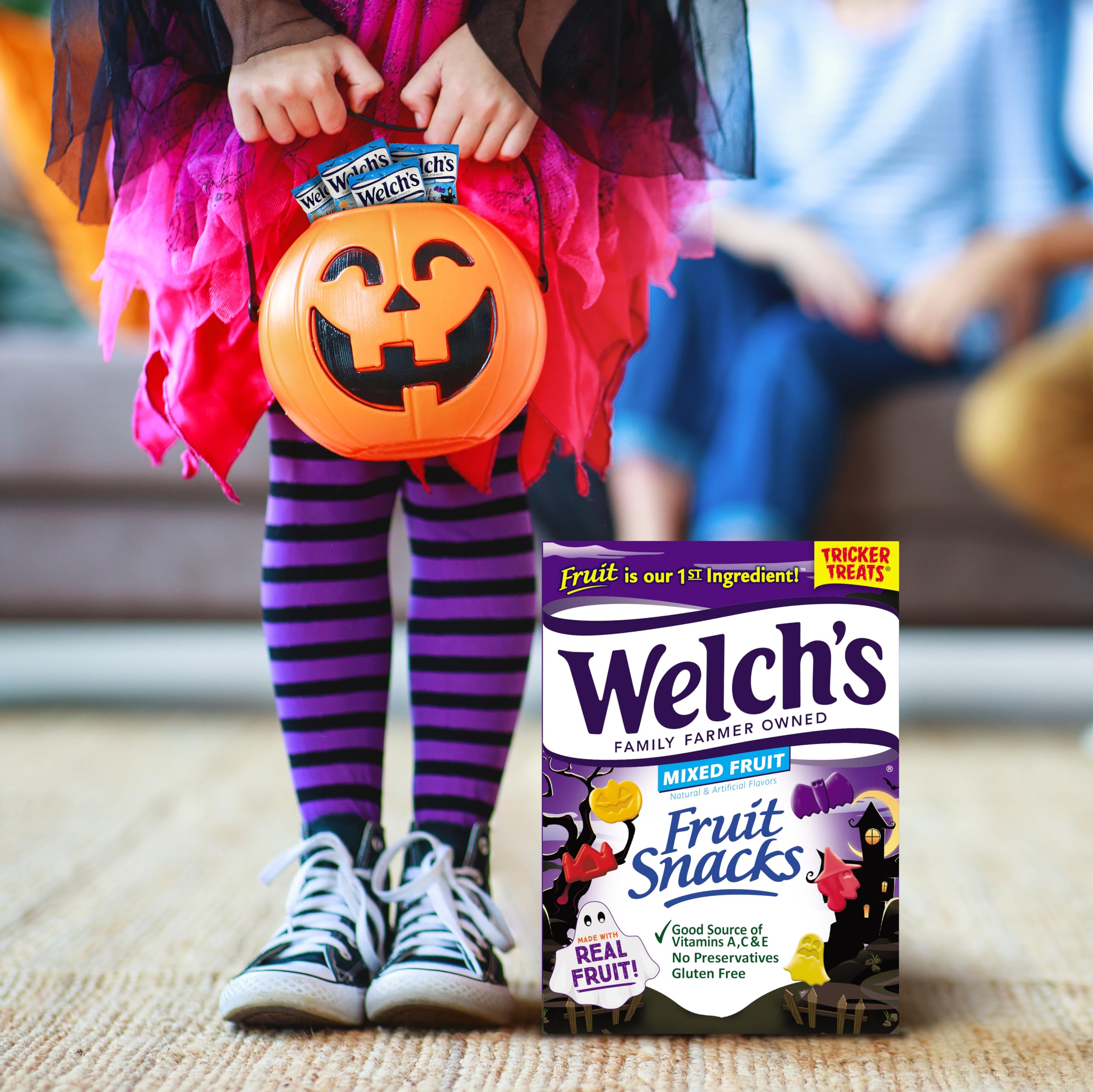Welch's Fruit Snacks Halloween Shaped Mixed Fruit, Halloween Candy Bulk Pack, Gluten Free, 0.5 oz (Pack of 52)