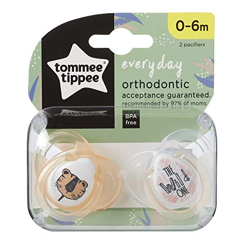 Tommee Tippee Every Day Pacifiers, Symmetrical Design, BPA-Free Silicone Binkies, 0-6m, 2-Count, Colors and Designs Vary