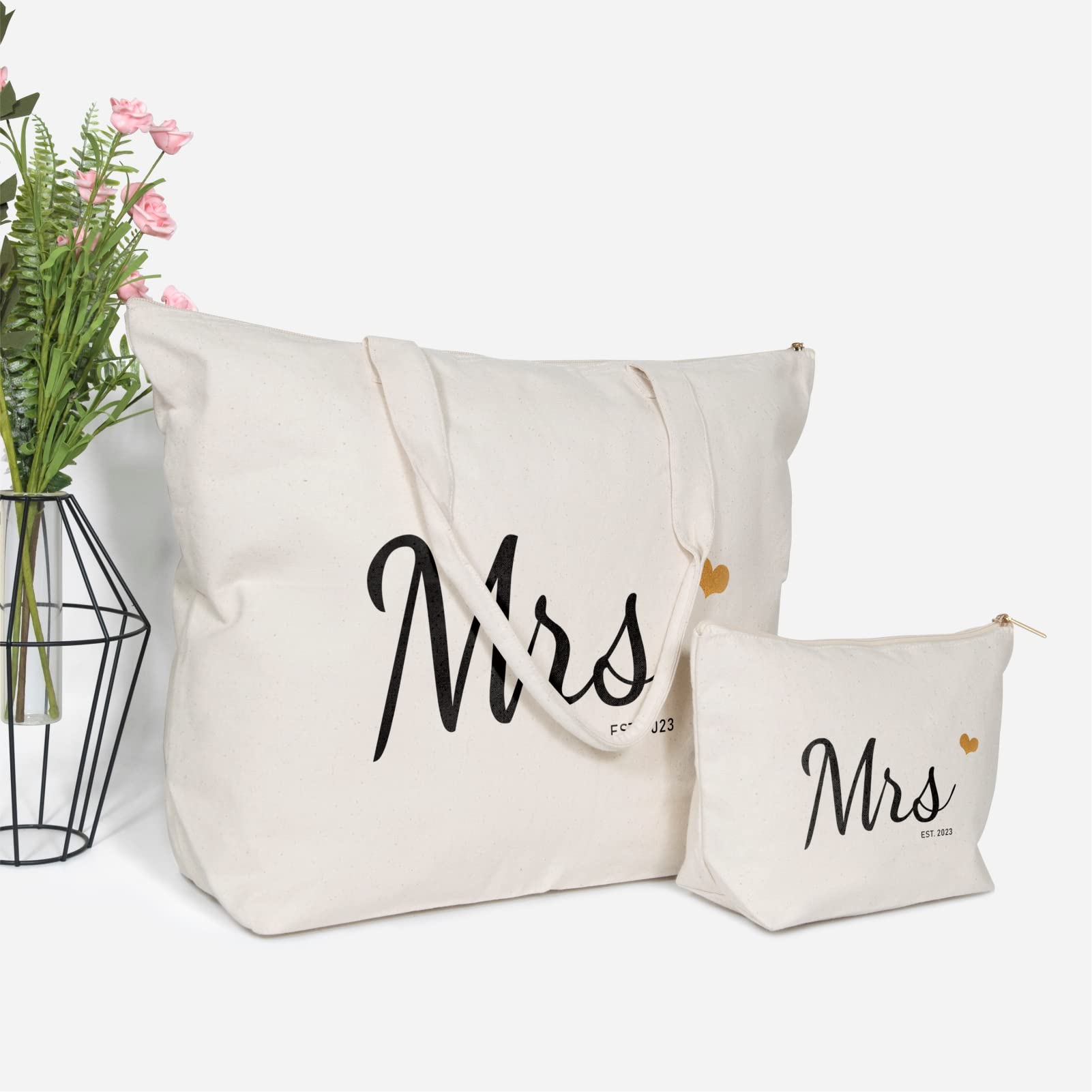 TOPDesign Future Mrs 2023 Bride Canvas Tote Bag, Bridal Shower Gifts for Bride, Engagament Wedding Shoulder Bag with Zipper
