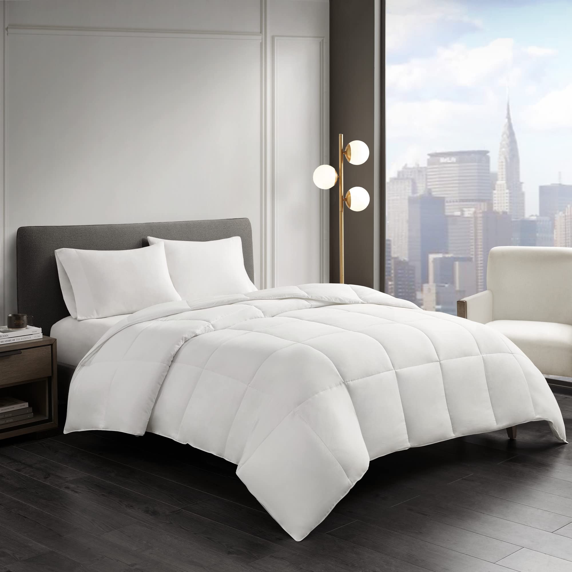Sleep Philosophy Thinsulate Fibers 3M Scotchgard Moister Wicking Down Alternative Comforter with 300TC Cotton Sateen Cover, Twin, White