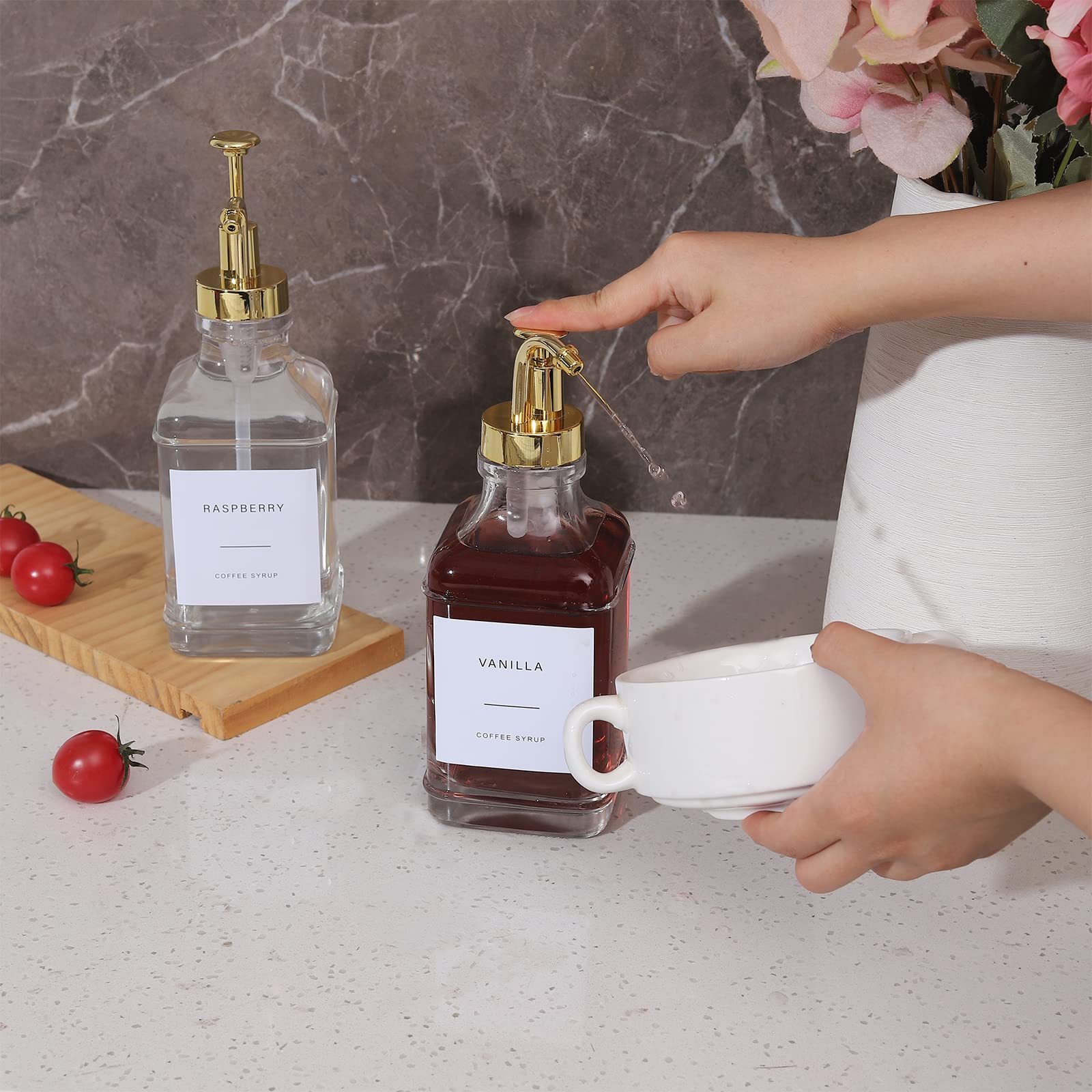 YCOCO Coffee Syrup Pump Dispenser,2 Pack Coffee Syrup Dispenser for Coffee Bar Accessories,Glass Syrup Bottles with Gold Pumps and Labels,16.9 oz 500ml Simple Syrup Dispenser