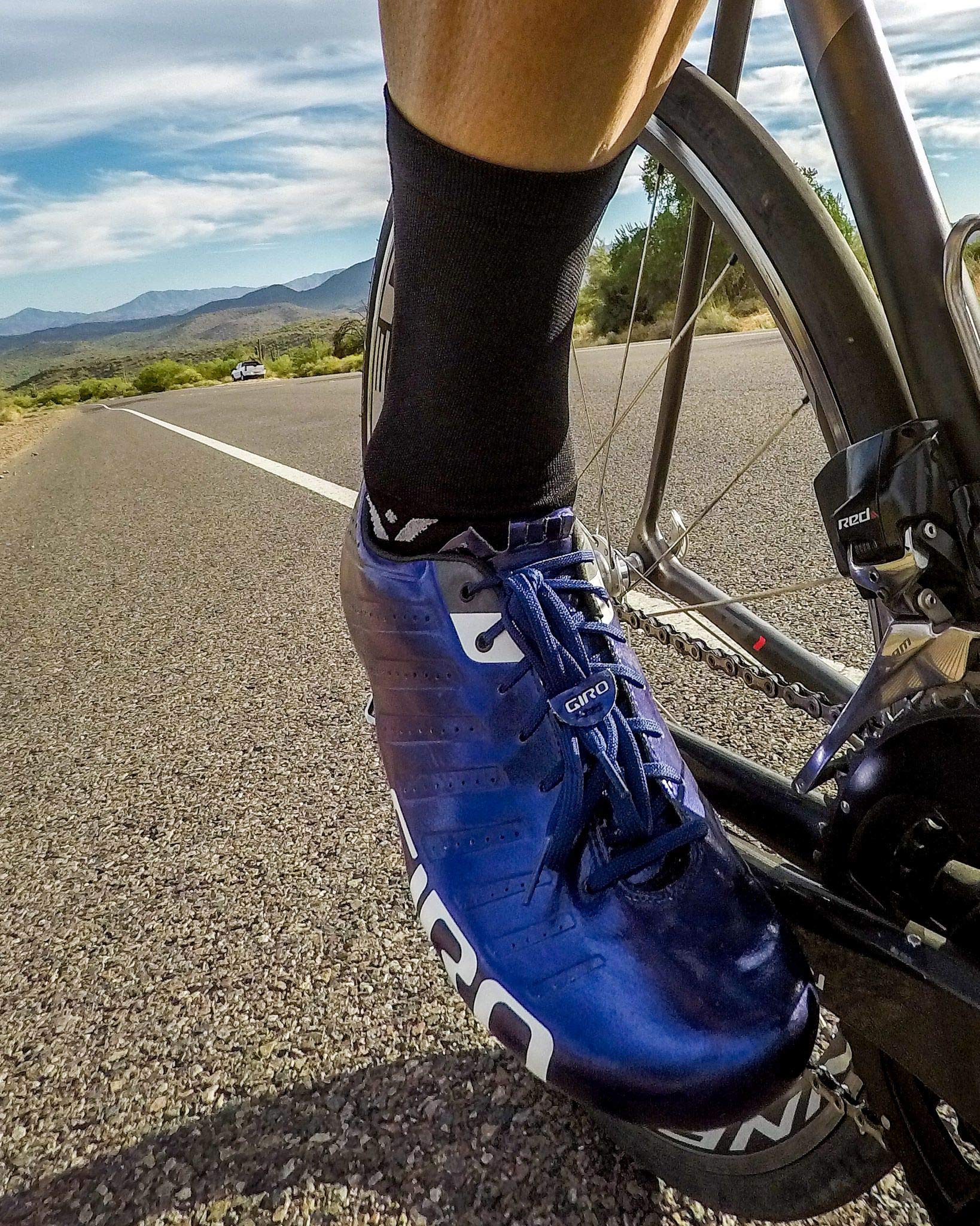 Swiftwick- PERFORMANCE SEVEN Cycling Socks, Lightweight Crew (Black, Large)