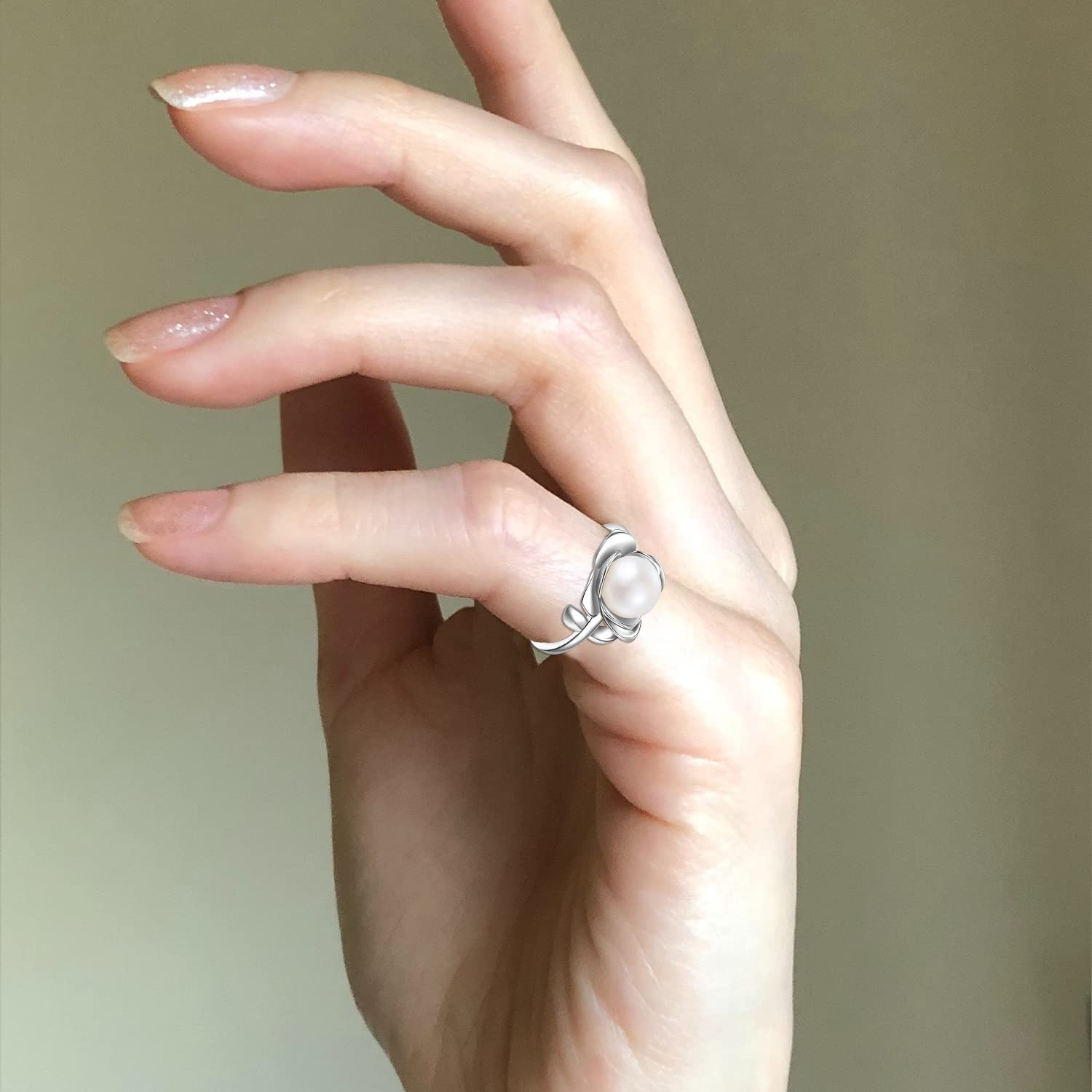 YZSFMZGE Sterling Silver Pearl Ring 925 Sterling Silver Rose Flower Freshwater Pearl Ring Adjustable Round Ring Jewelry for Valentine's day Wedding with Box