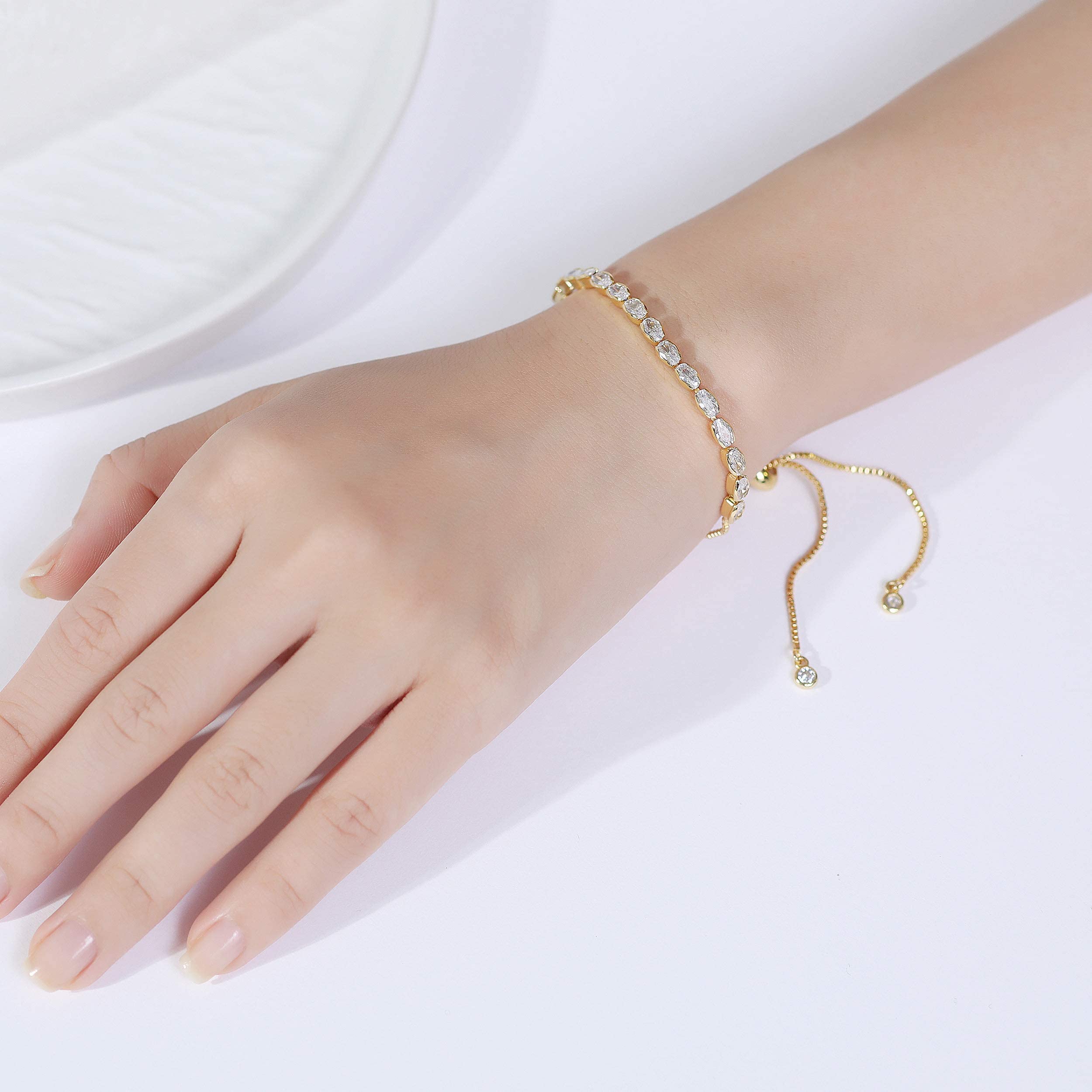 VIVISWAN Cubic Zirconia Tennis Bracelet