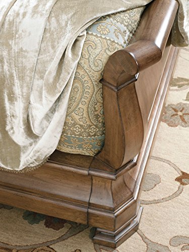 Universal Furniture New Lou Queen Sleigh Headboard in Cognac