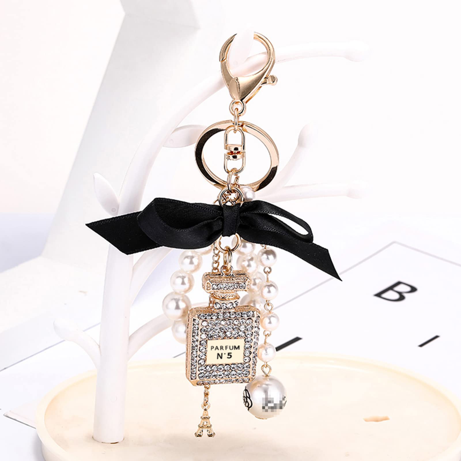 WEPROSOFS Cute Keychains for Women, Key Chains for Car Keys, Keychain Accessories for Car Accessories Handbag Decorations (A-Black)