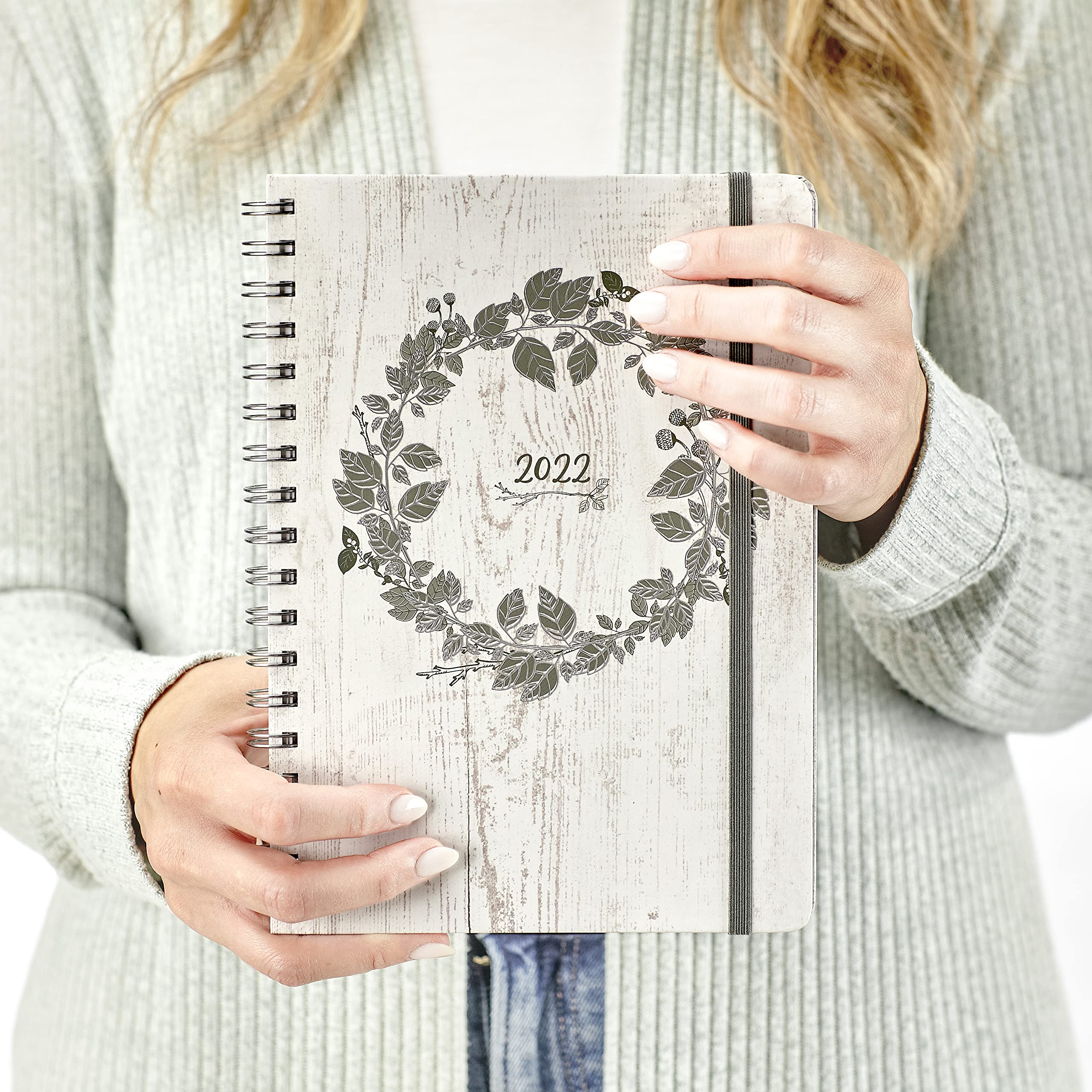 Southworth Planner (January 2022-December 2022), 7" x 9.25", Rustic Sage Botanical, Premium 28#/105 gsm Paper, Medium Twin Wire (91459)