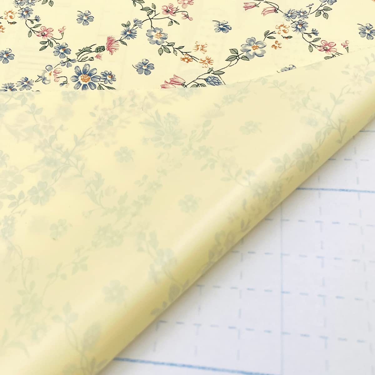 Yifasy 19.7ft Roll Flower Wallpaper Self-Adhesive Wall Decor Peel Stick Furniture Liner Redo Countertops Drawer Chests (236x17.7 Inch)