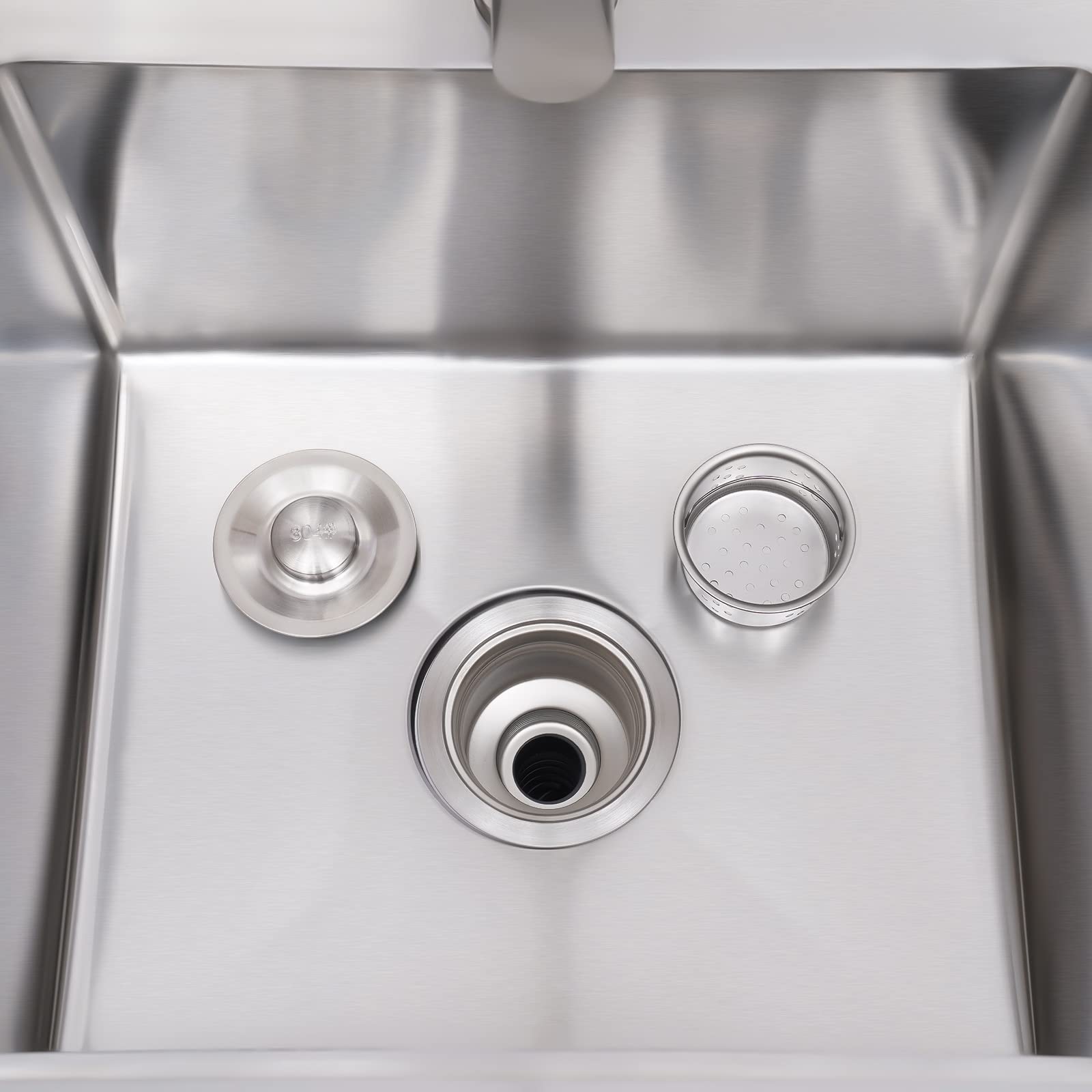 Stainless Steel Sink, Free Standing Single Bowl Commercial Kitchen Sink Kitchen Sink with Faucet & Shelf Kitchen Prep Outdoor Unity Sink for a Laundry Room Garage 31.5β x 39.37β x 19.68β