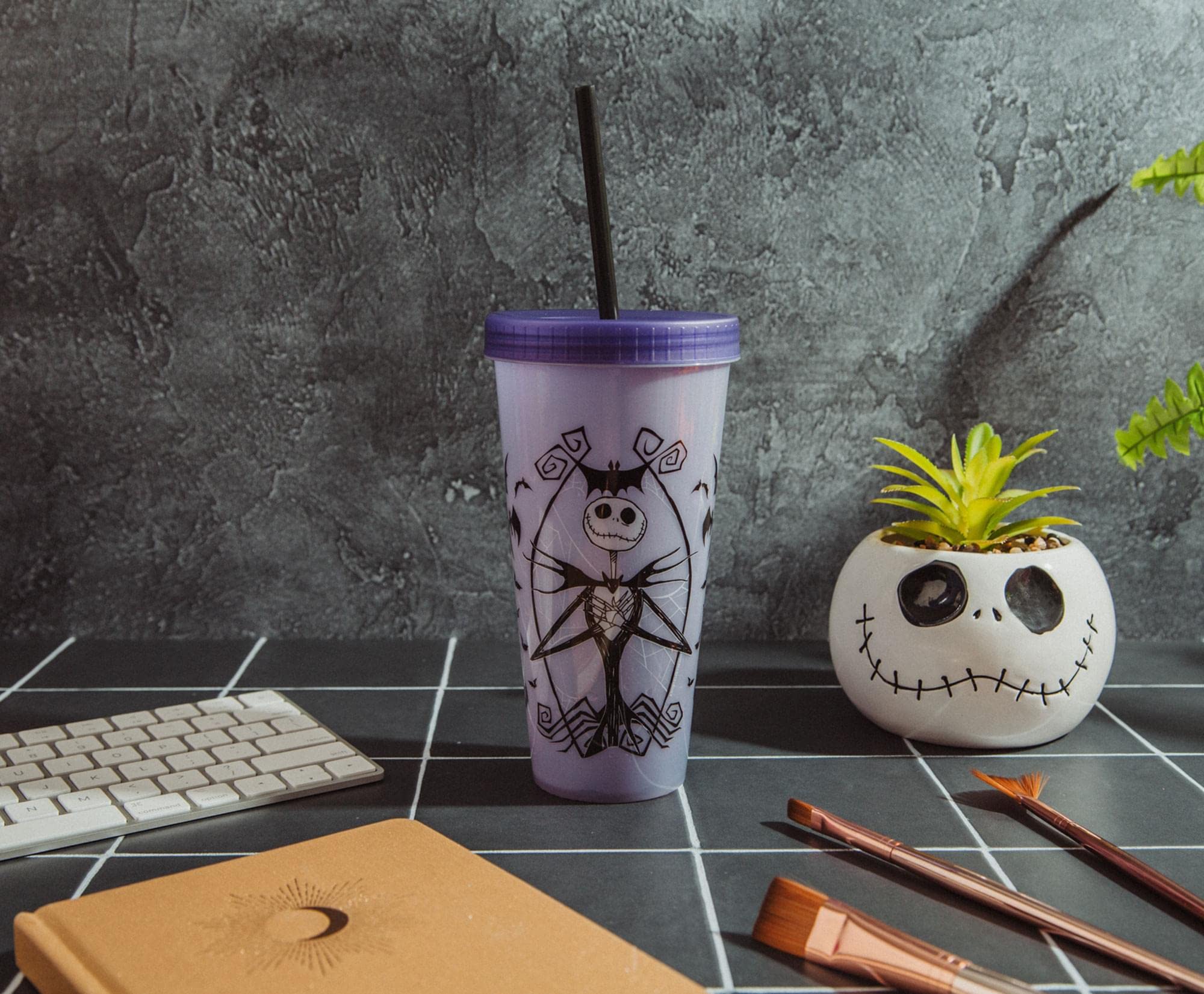 Toynk Disney The Nightmare Before Christmas Jack Skellington Color-Changing Plastic Travel Tumbler | Includes Reusable Straw, Leak-Resistant Lid, Fake Ice Cubes | Holds 24 Ounces