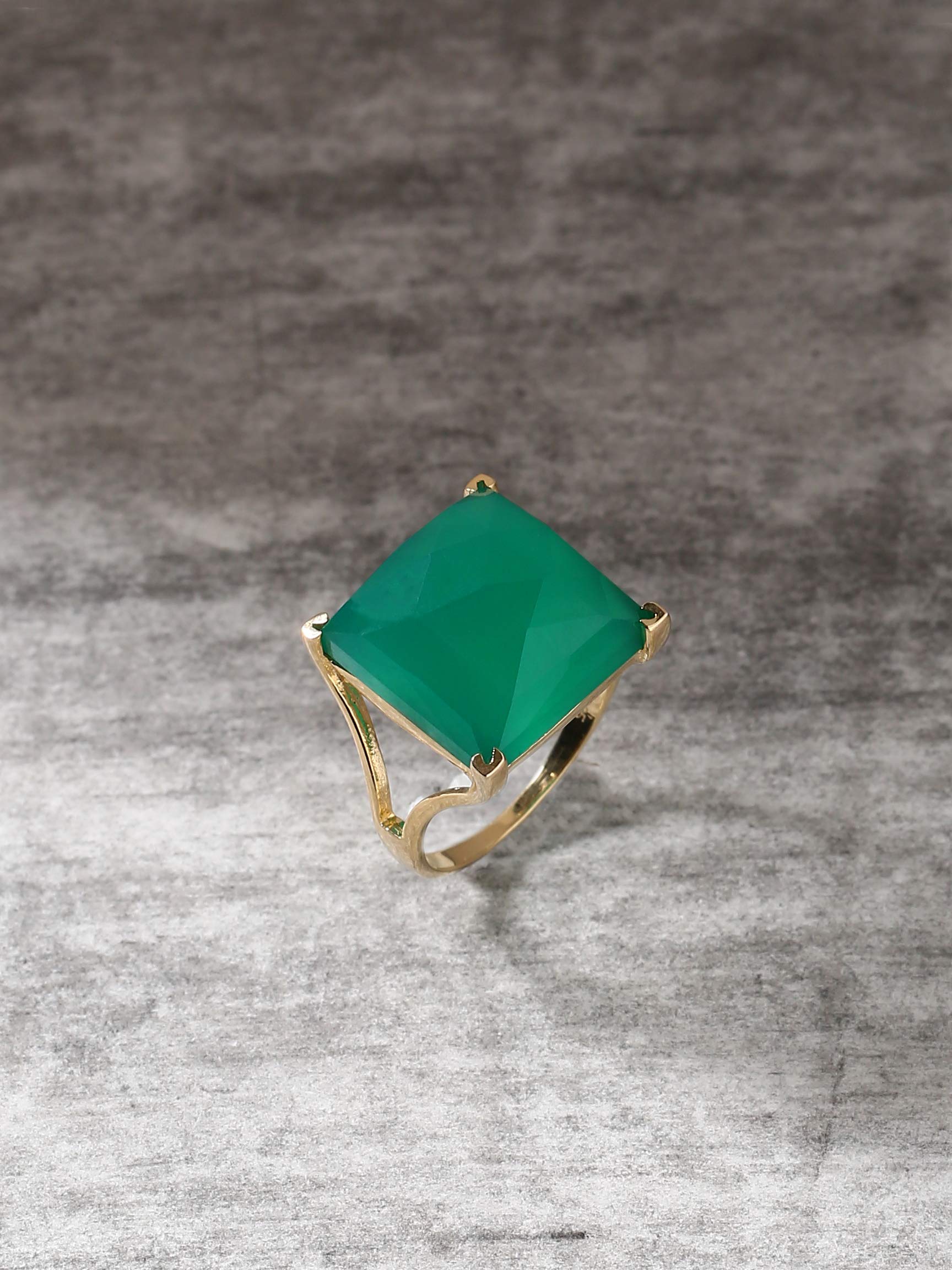 YoTreasure 18kt Gold Over Silver Green Onyx Vintage Solitaire Bold Ring