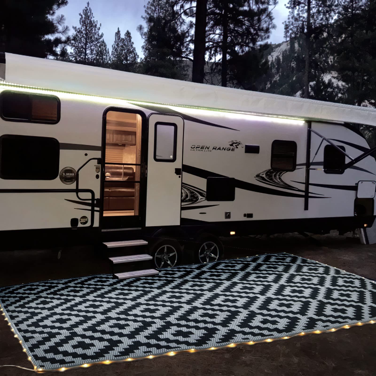 URBEST Outdoor Camping Mats Rugs Reversible Waterproof RV Deck Porch Plastic Rugs Black-White 9x12 Feet
