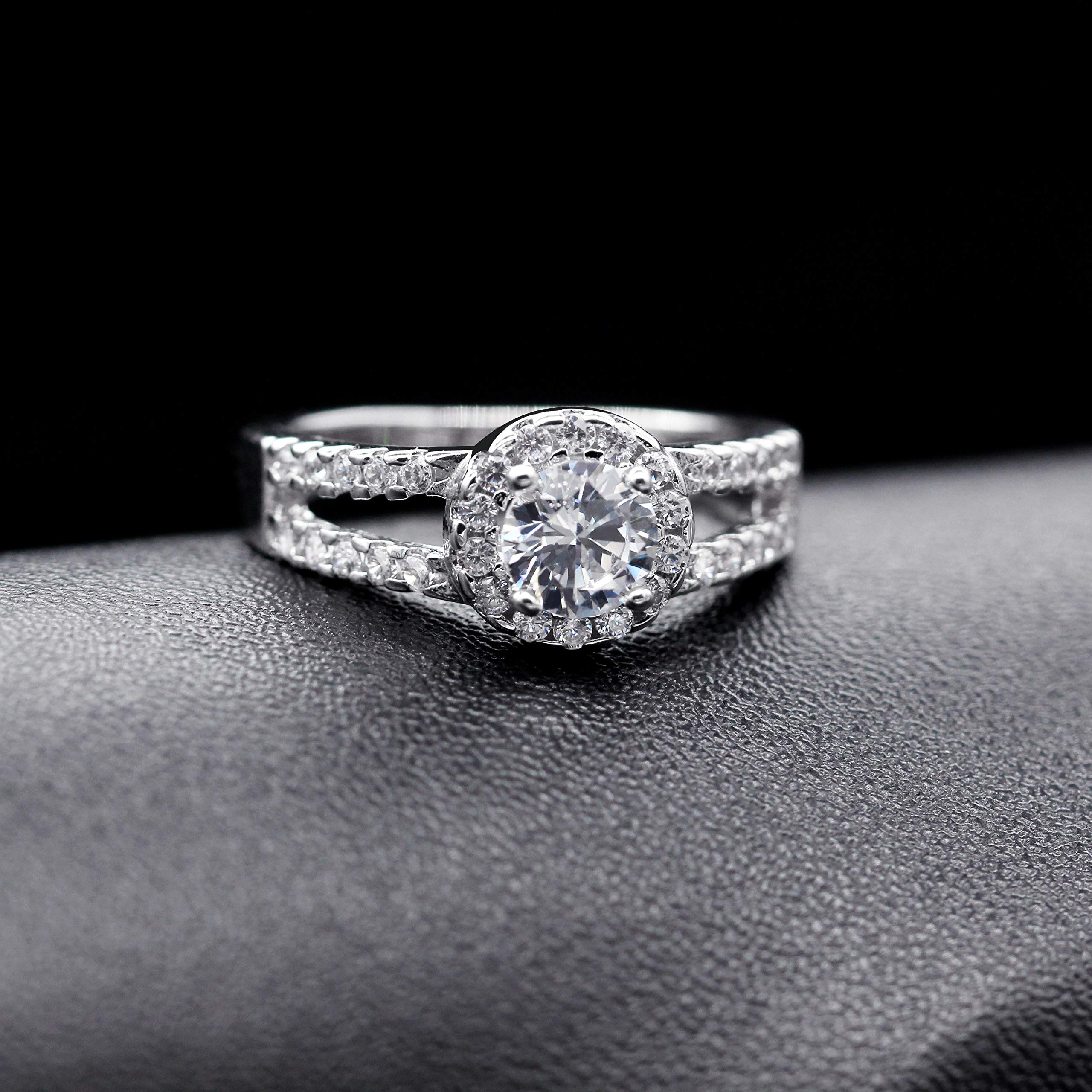 Uloveido Round Cut Solitaire Synthetic Diamond Rings White Gold Plated Split Shank Engagement Wedding Promise Jewelry (Size 9) J510