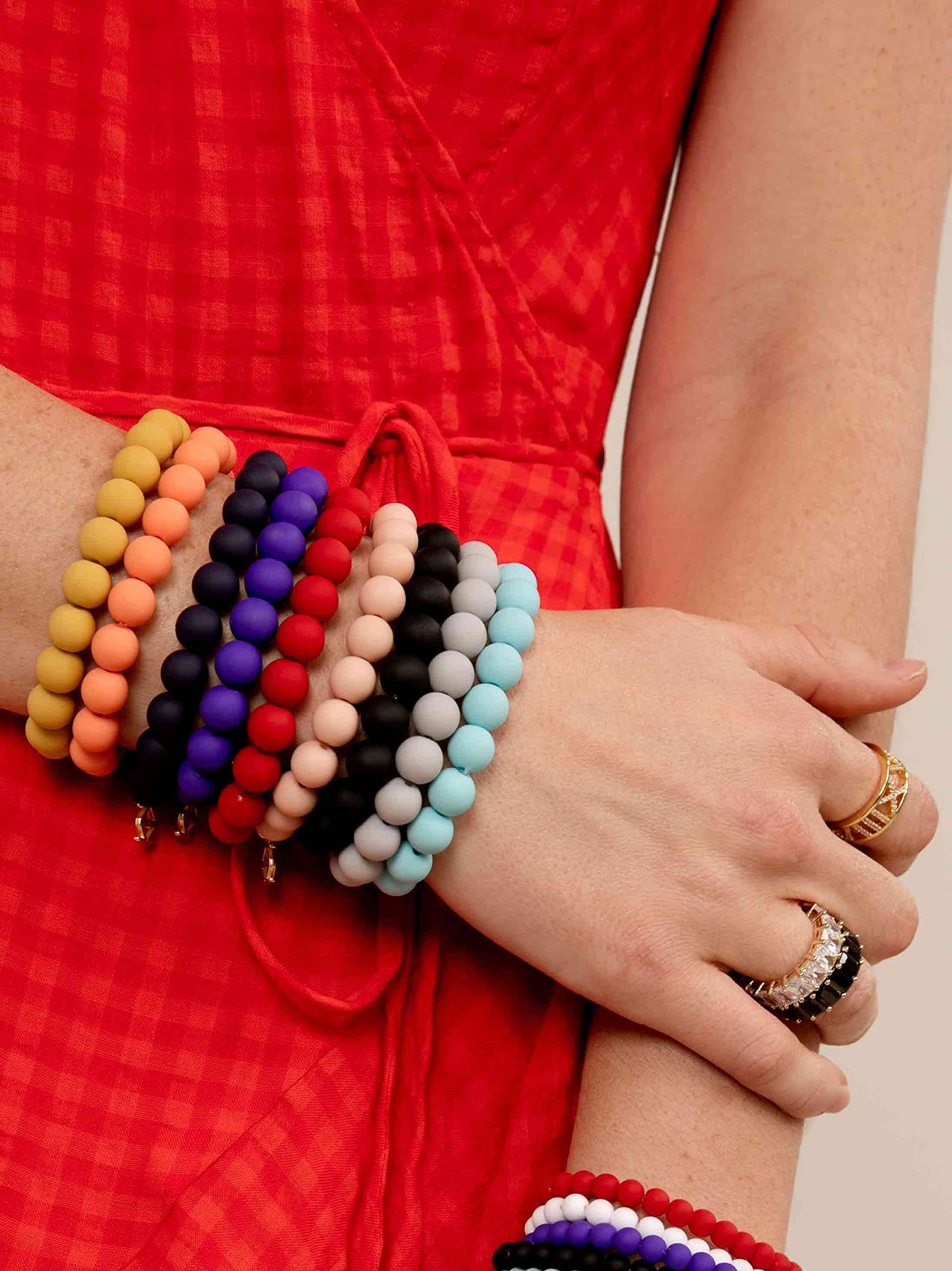 ZENZII Matte Beaded Stretch Bracelet for Women Girls (Hot Pink, Brass)