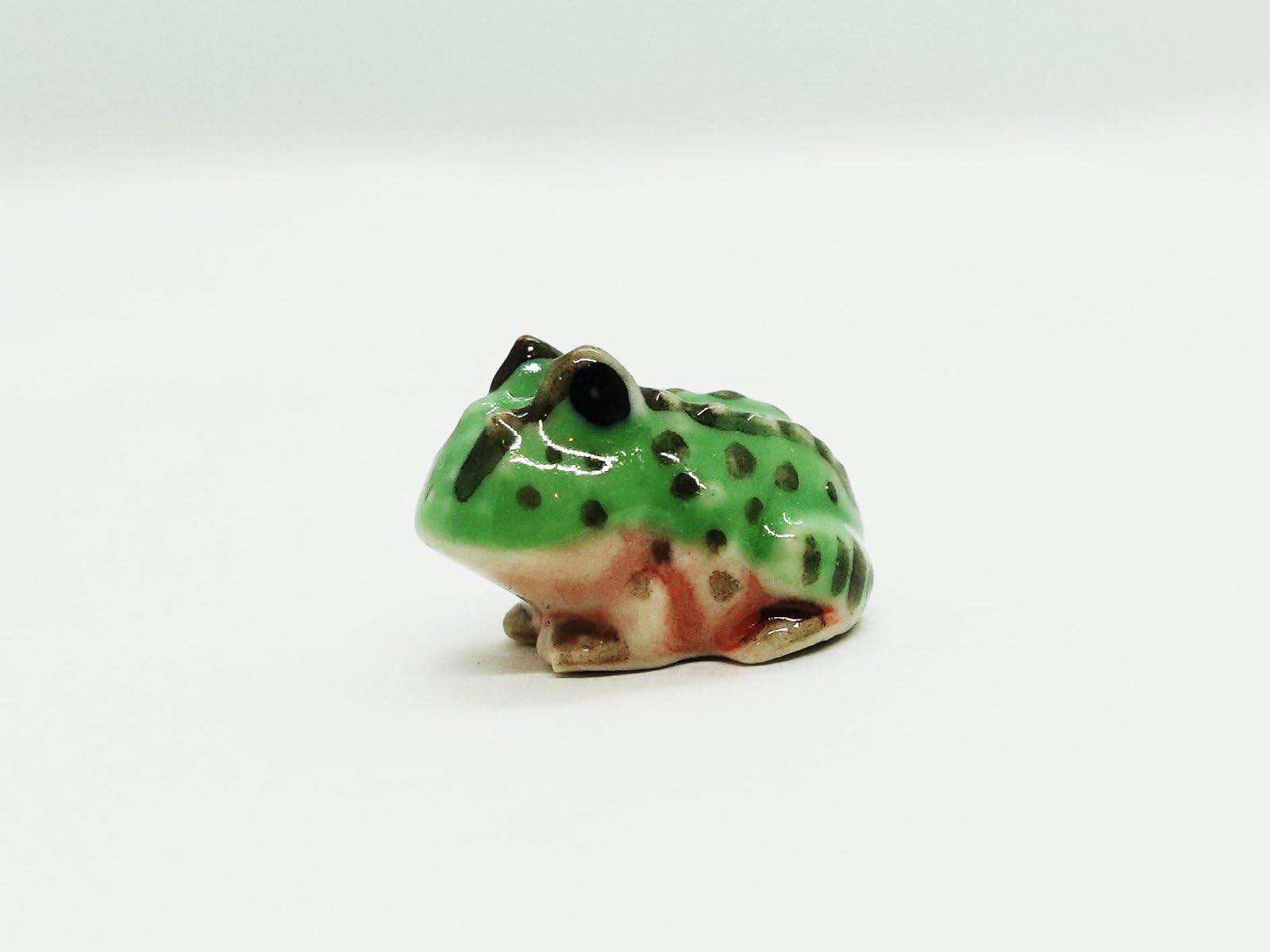 SSJSHOP Frog Micro Tiny Dollhouse Figurines Ceramic Hand Painted Animals Collectible Small Gift Home Garden Decor (Cubby Frog)
