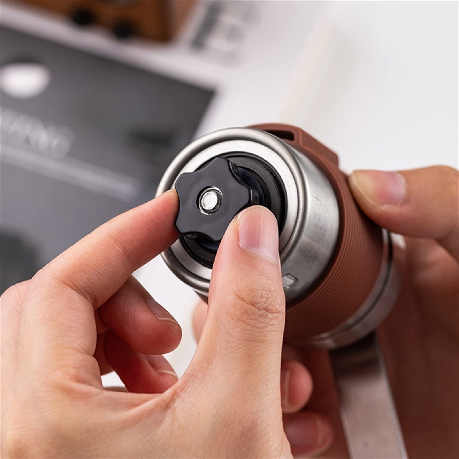 VEMMIO Coffee Machine Mini Manual Coffee Grinder Stainless Steel Portable Hand Core Grains Mill Coffee Beans Grinding Machine Home Kitchen Tools