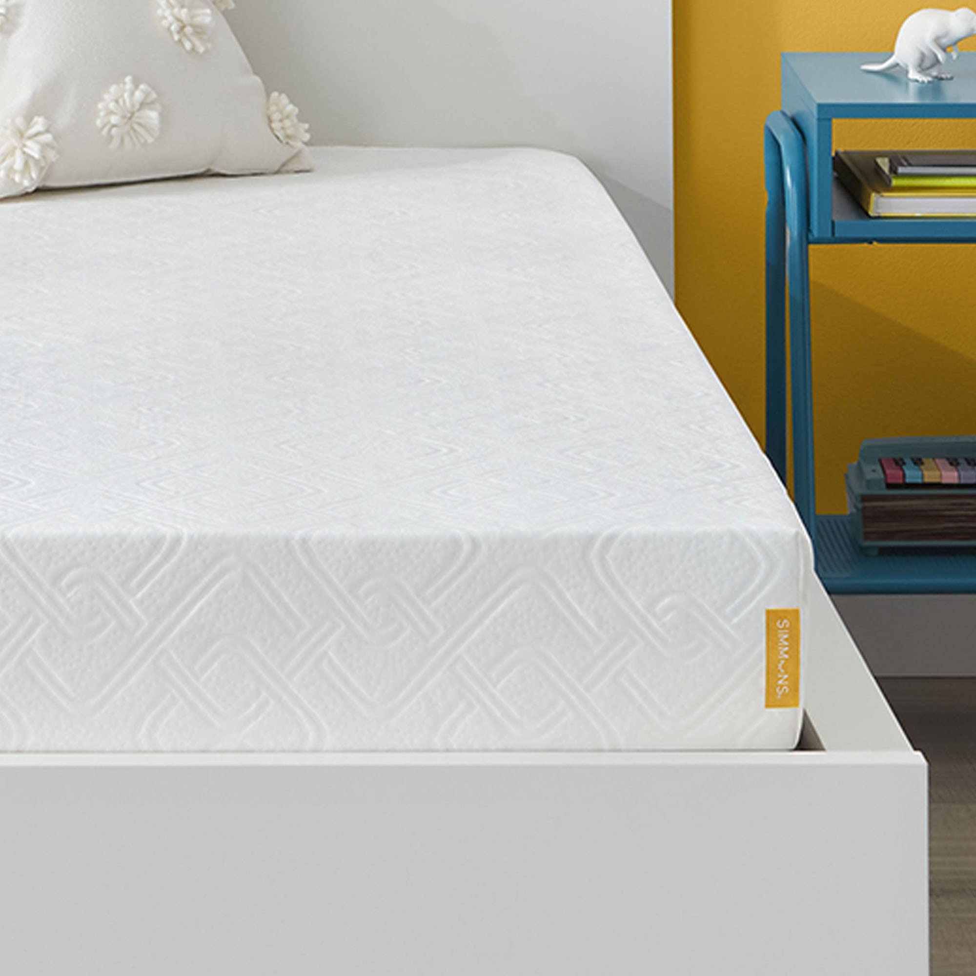 Simmons - Gel Memory Foam Mattress - 7 Inch, Twin Size, Firm Feel, Motion Isolating, Moisture Wicking Cover, CertiPur-US Certified, 100-Night Trial