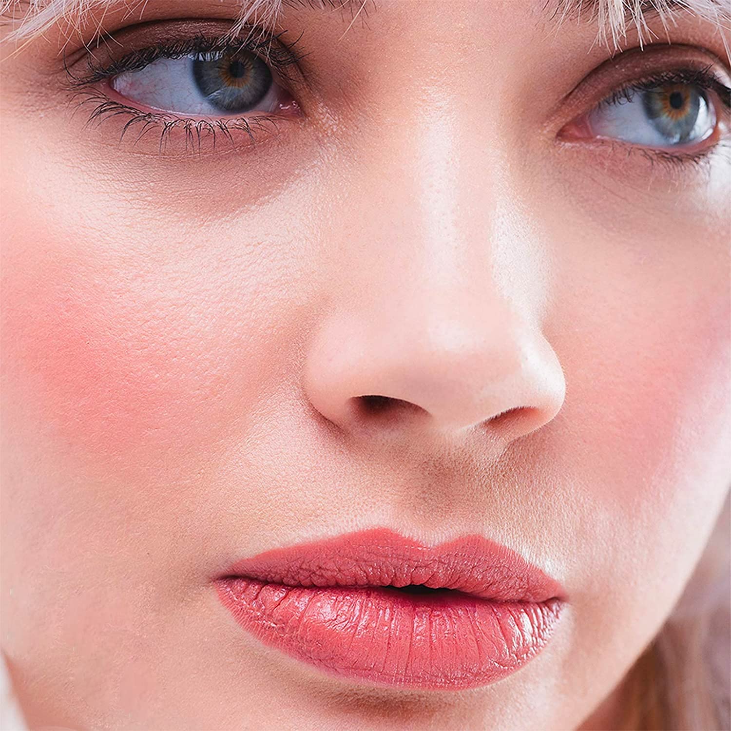 True + Luscious Super Moisture Lipstick β Clean, Vegan and Cruelty Free β Lasting Hydration for Dry Lips with a Satin Finish β Just Peachy