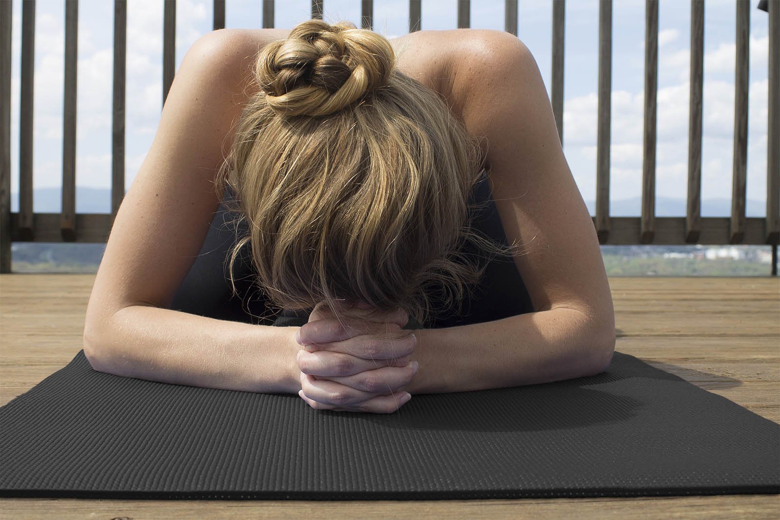 YogaAccessories 1/4" Thick High-Density Deluxe Non-Slip Exercise Pilates & Yoga Mat, Two Tone - Black/Jasmine Green