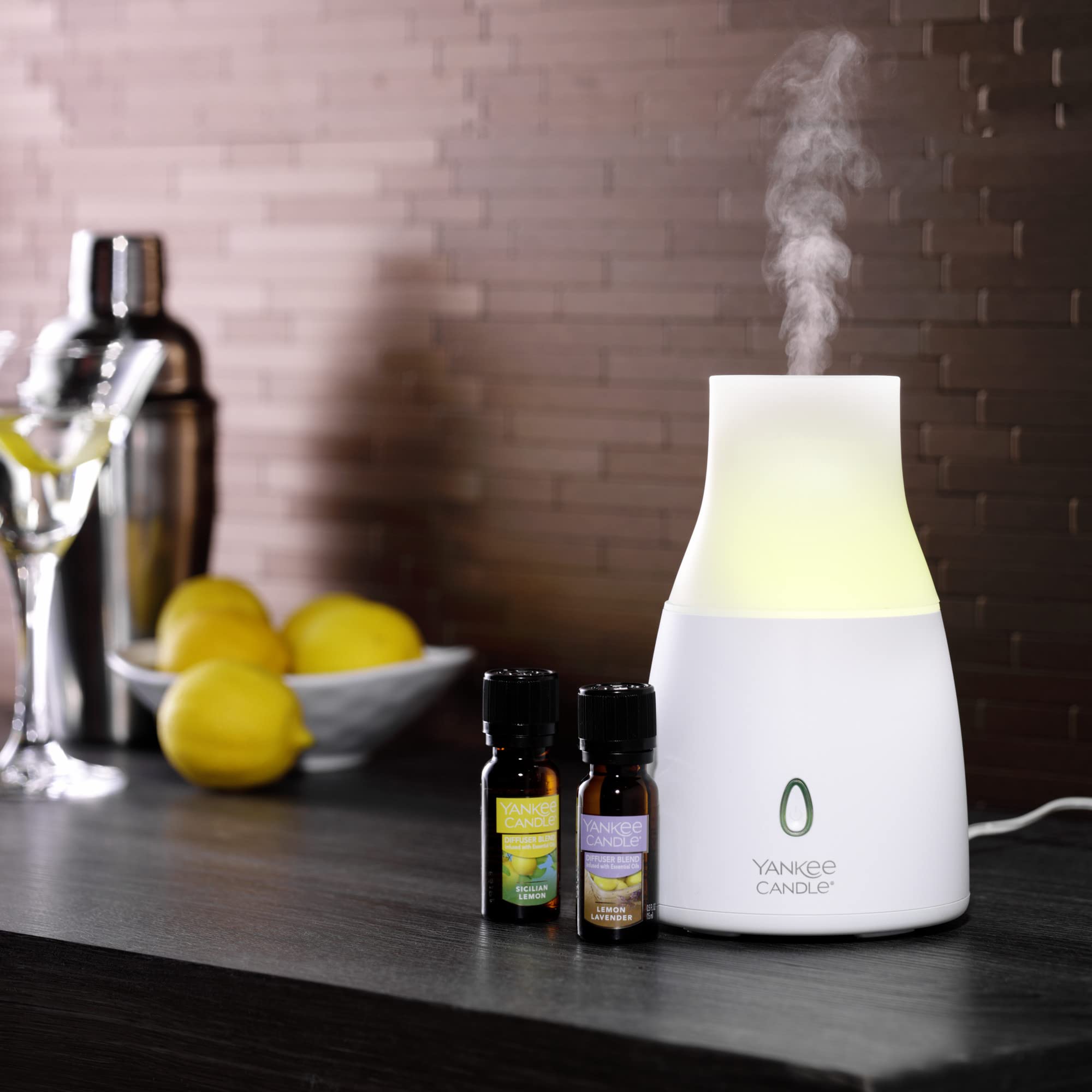 Yankee Candle Ultrasonic Essential Oil Diffuser with 10 Color Lights, for Aroma Therapy, Up to 4 Hours of Continuous Mist