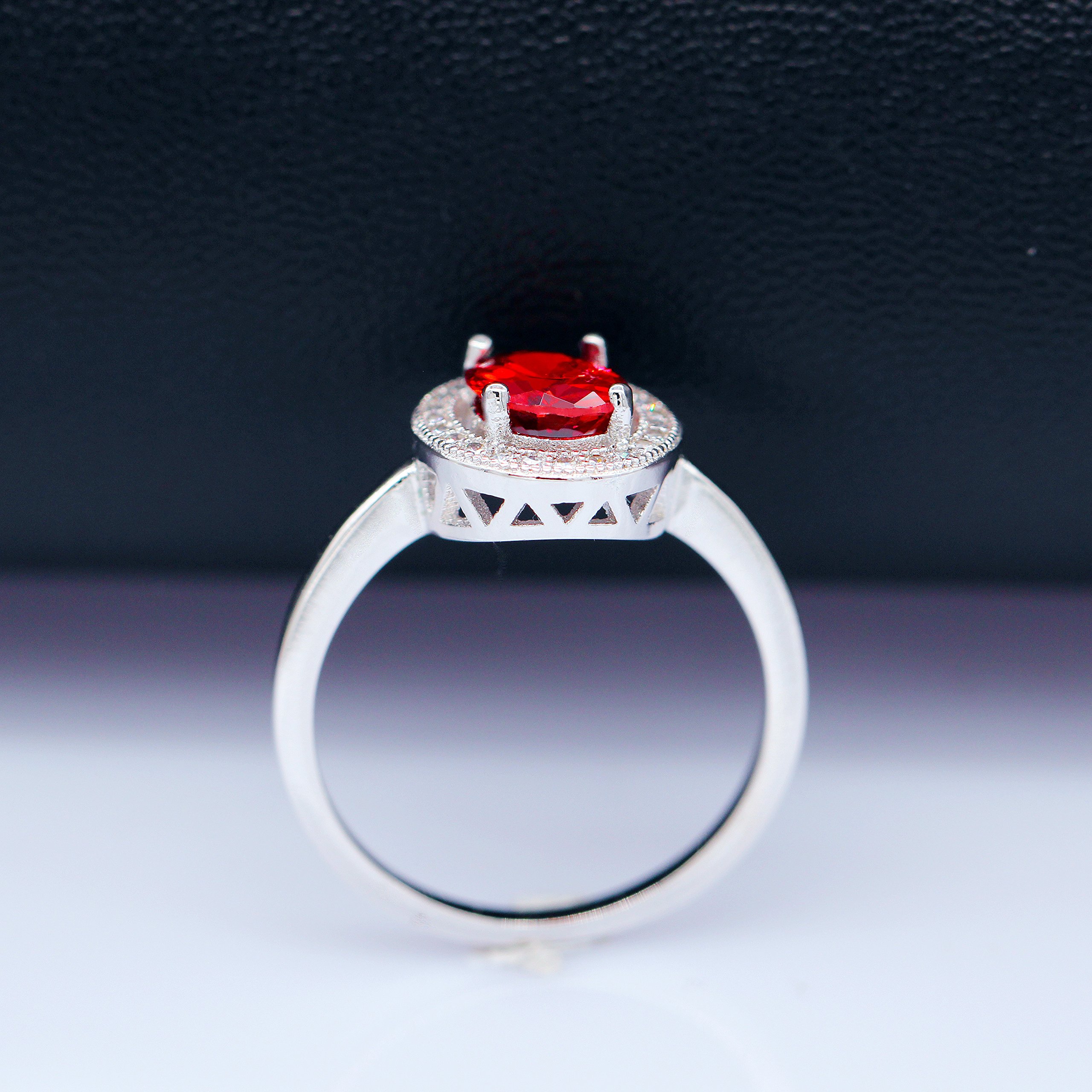 Uloveido Oval Cut Solitaire Wedding Engagement Rings White Gold Plated, Best Gifts for Women/Mom (Size 8) PJ4262