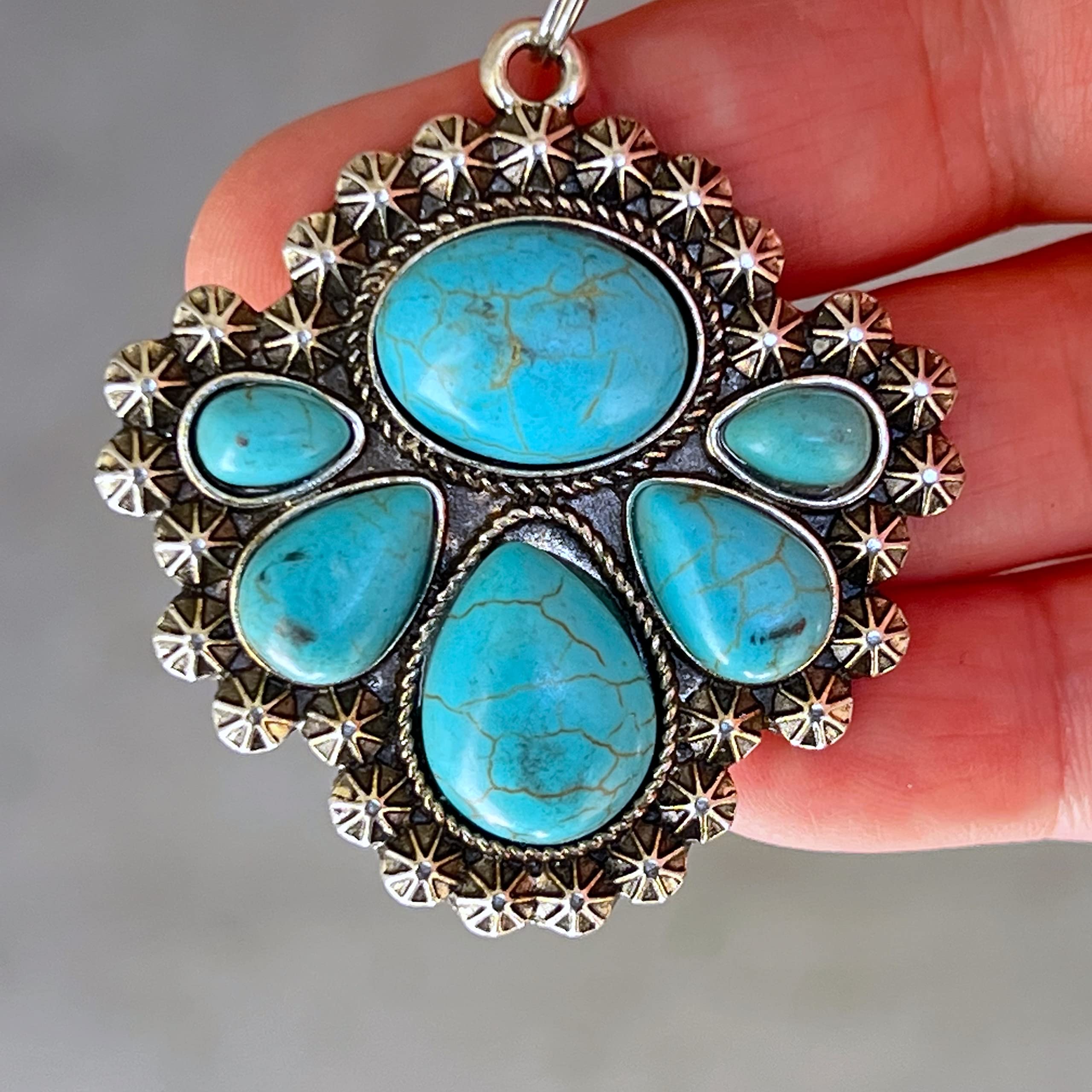 Silver Boho Western Medallion Turquoise Zipper Pull for Backpacks, Cute Purse Charms, Unique Custom Handbag Jewelry, Personalized Zipper Charms, Camera Bag Charms, Cool Key Chain Charm