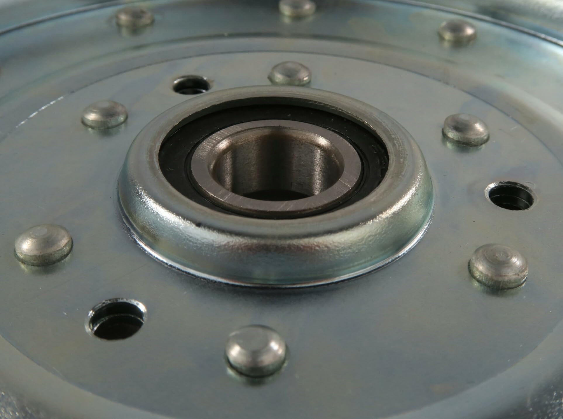 The ROP Shop Flat Idler Pulley for 2005-2007 Toro Z Master Z453-74417 with 48" Deck Mowers