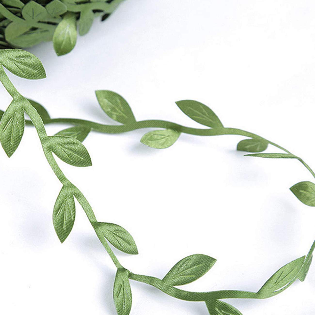 TIHOOD 2PCS 252 Ft Artificial Vines, Artificial Eucalyptus Leaf Garland DIY Greek Wild Jungle Decorative Botanical Greenery for Home Wall Garden Wedding Party Wreaths (Artificial Vines x2)