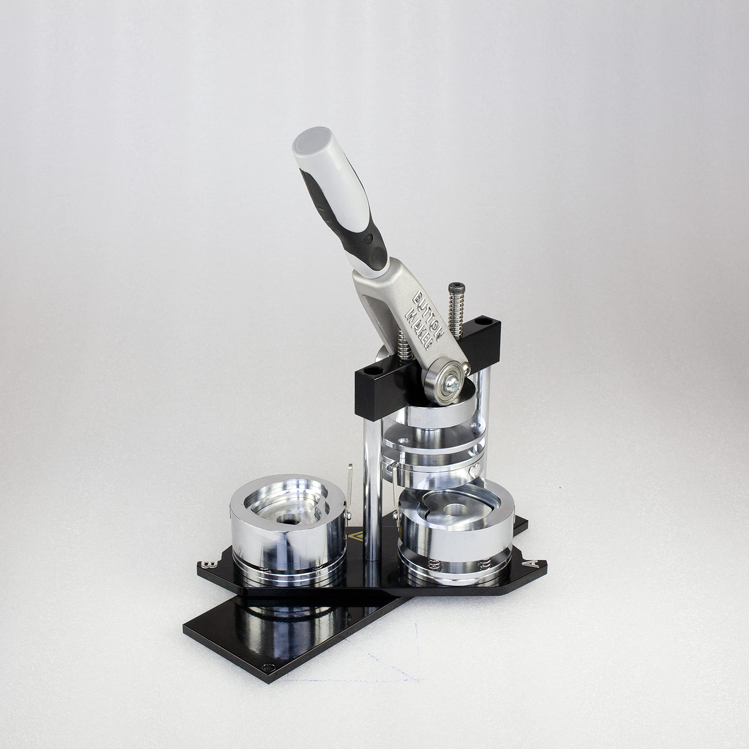 Wholesale Factory Price Heart Shape 52x57mm Manual Button Making Machine Button Maker Button Badge Machine