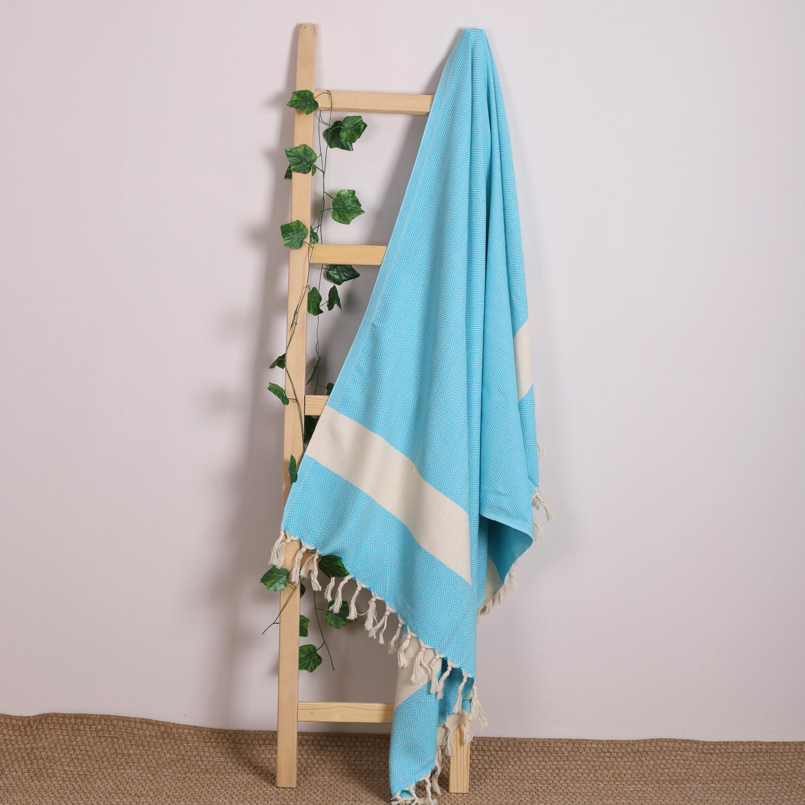 YNC Turkish Beach Towel,100% Cotton,Organic,Lightweight,Absorbent and Quick Dry,Sand Free,36 * 71 inches,Peshtemal Towel for Bathroom,SPA,Pools,Yoga,Gym (Turquoise)