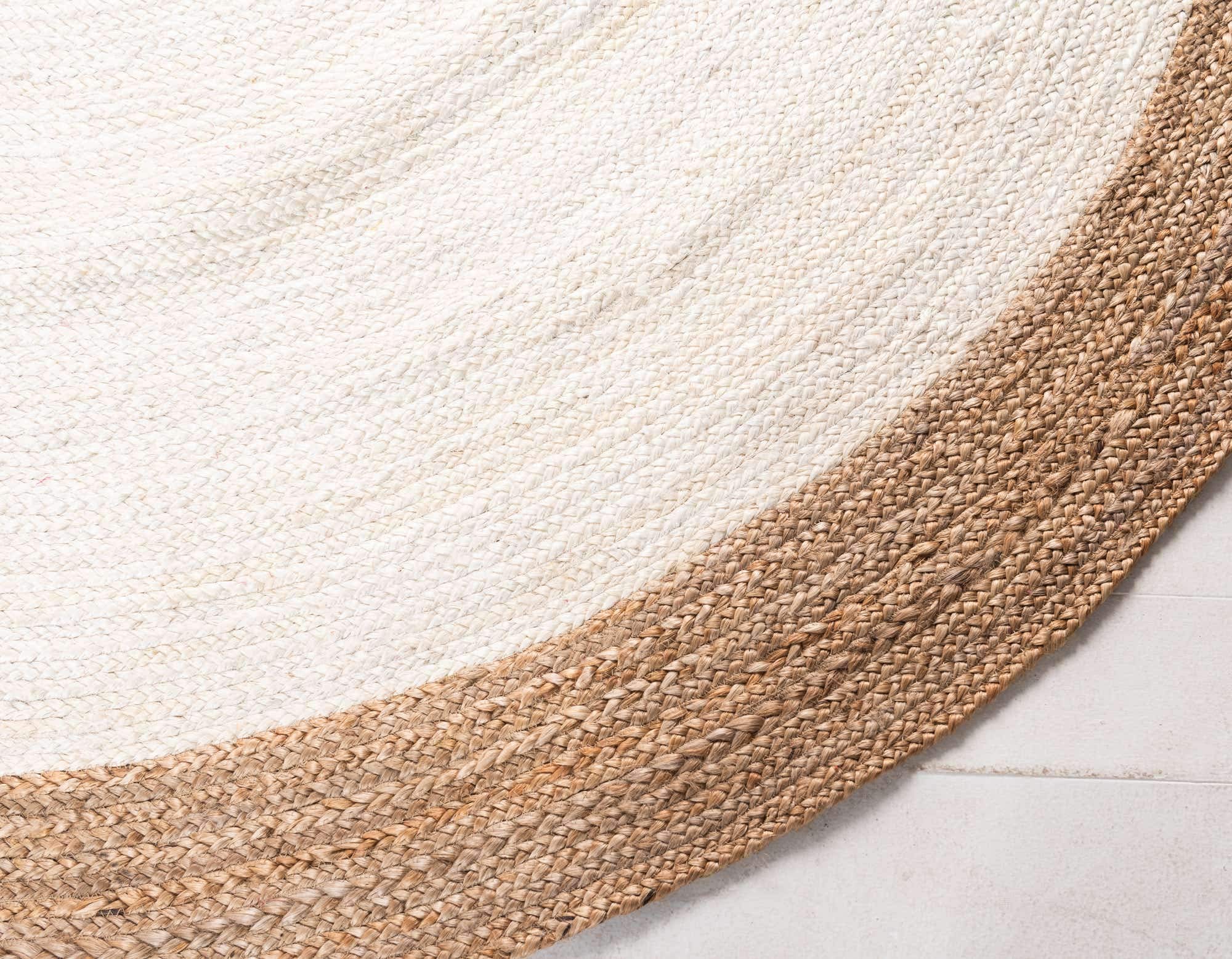 Unique Loom Braided Jute Collection Hand Woven Natural Fibers Ivory Round Rug (3' 3 x 3' 3)