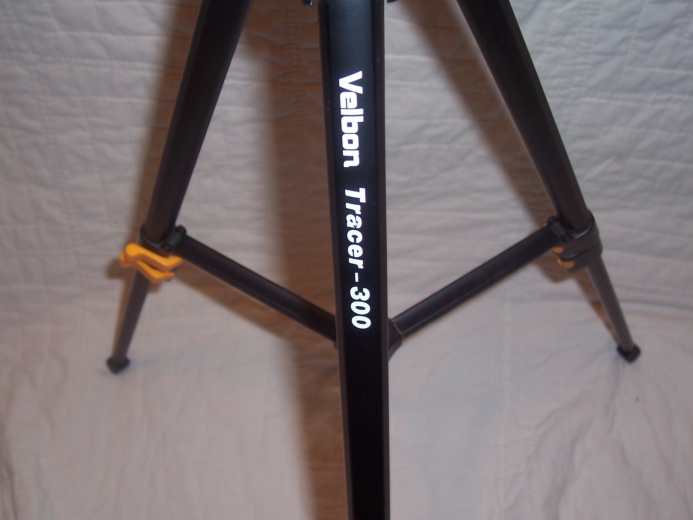 Velbon Tracer -300 Tripod