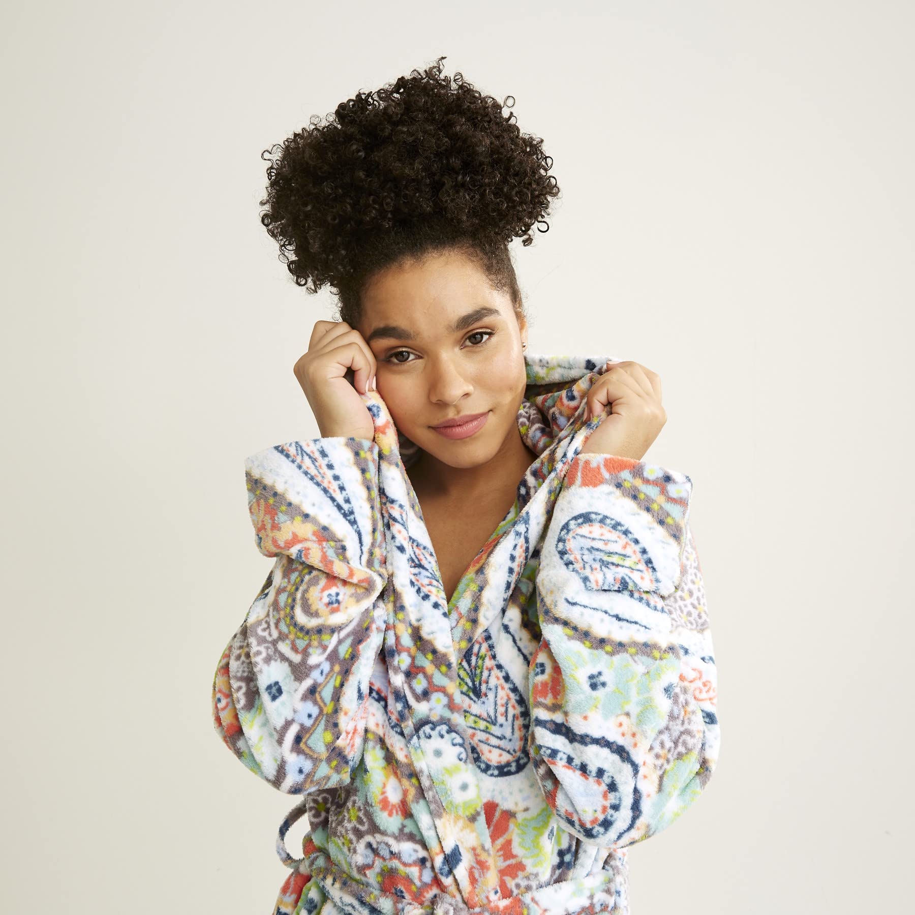 Vera Bradley Women's Lightweight Fleece Robe (Extended Size Range), Citrus Paisley, Large - Extra Large