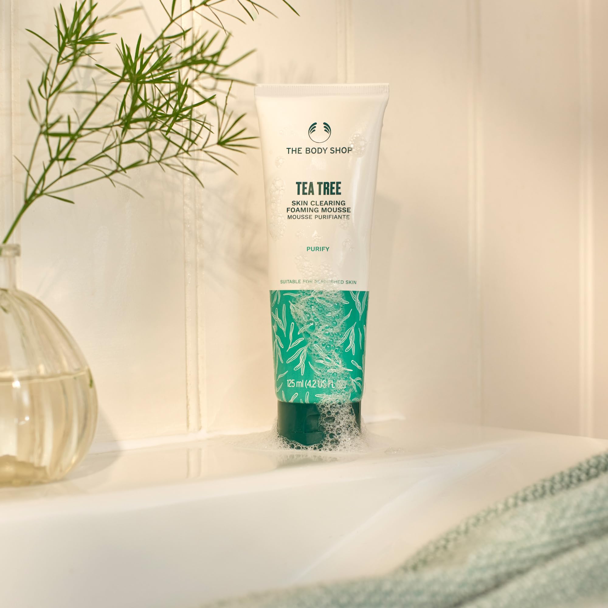 The Body Shop Tea Tree Skin Clearing Foaming Cleanser β Purifying Face Wash For Oily, Blemished Skin β Vegan β 4.2 Fl Oz - Packaging May Vary